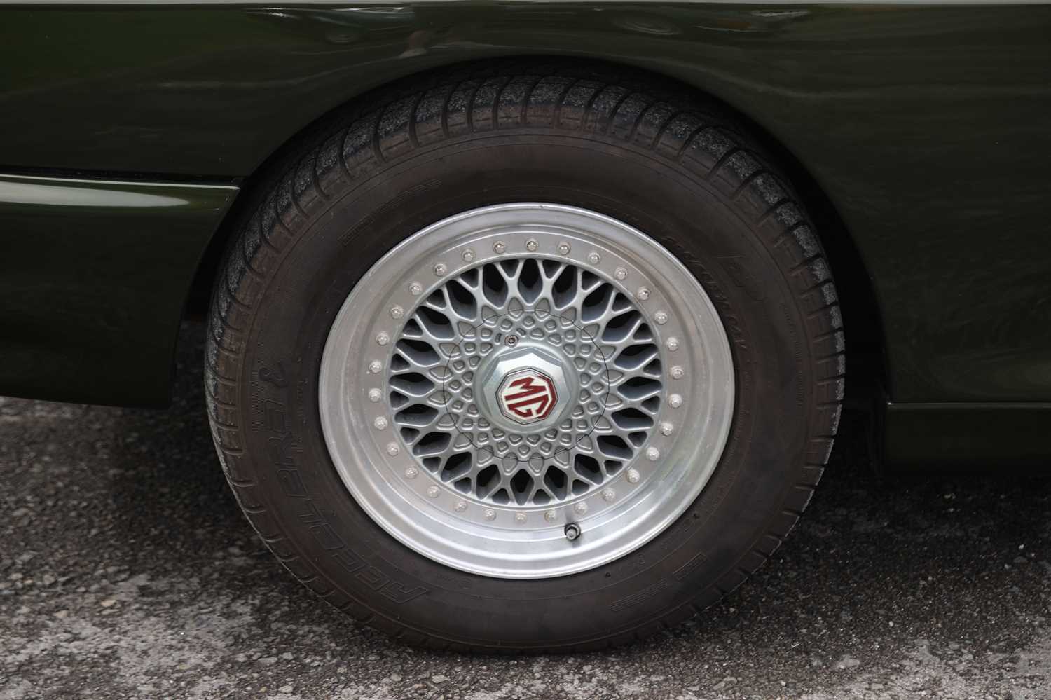 Lot 160 - 1995 MG R V8