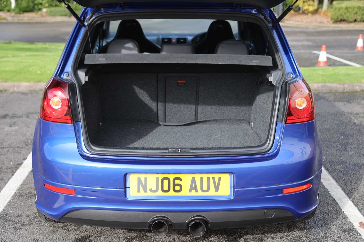 Lot 179 - 2005 Volkswagen Golf R32