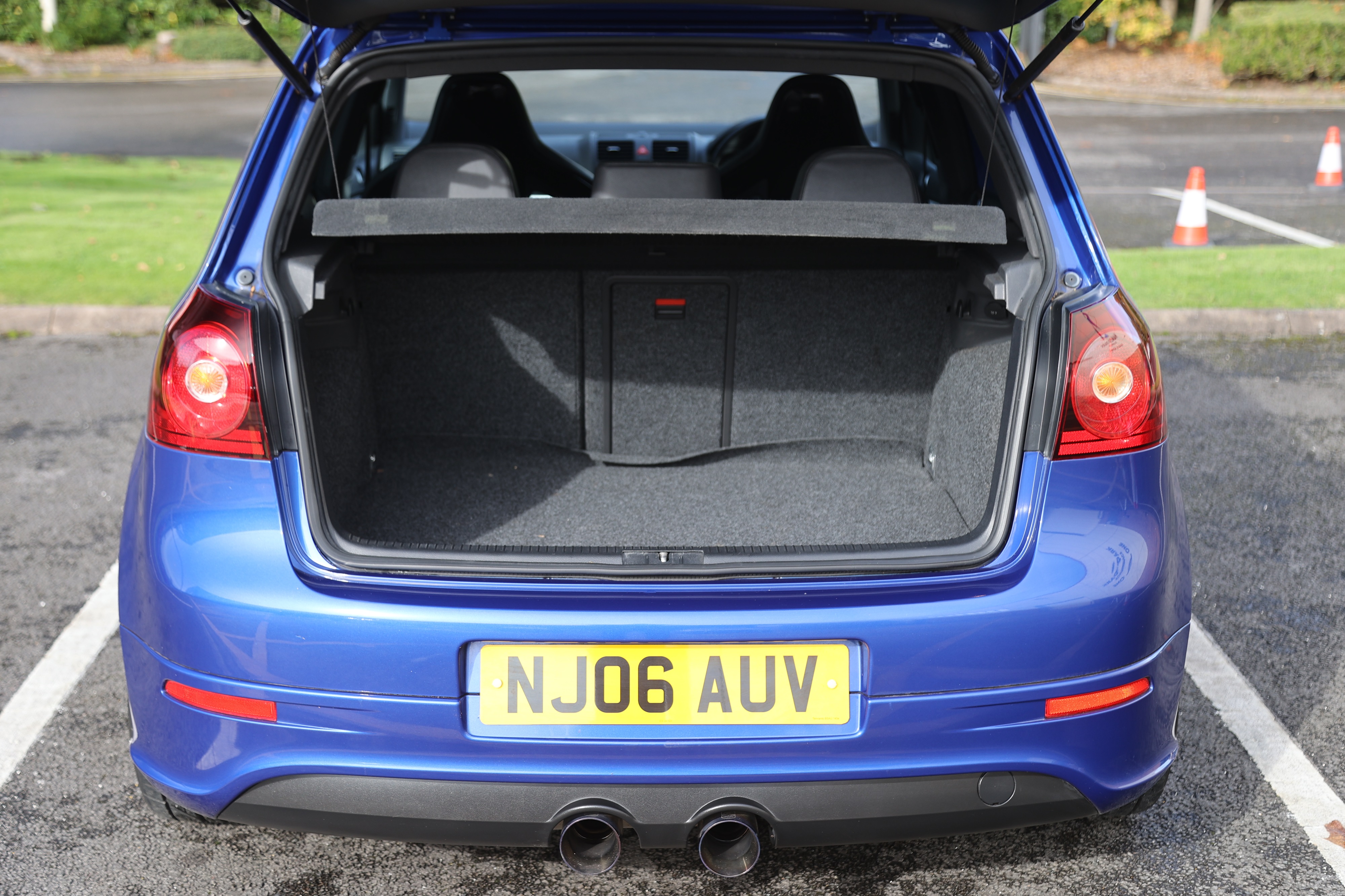 Lot 179 - 2005 Volkswagen Golf R32