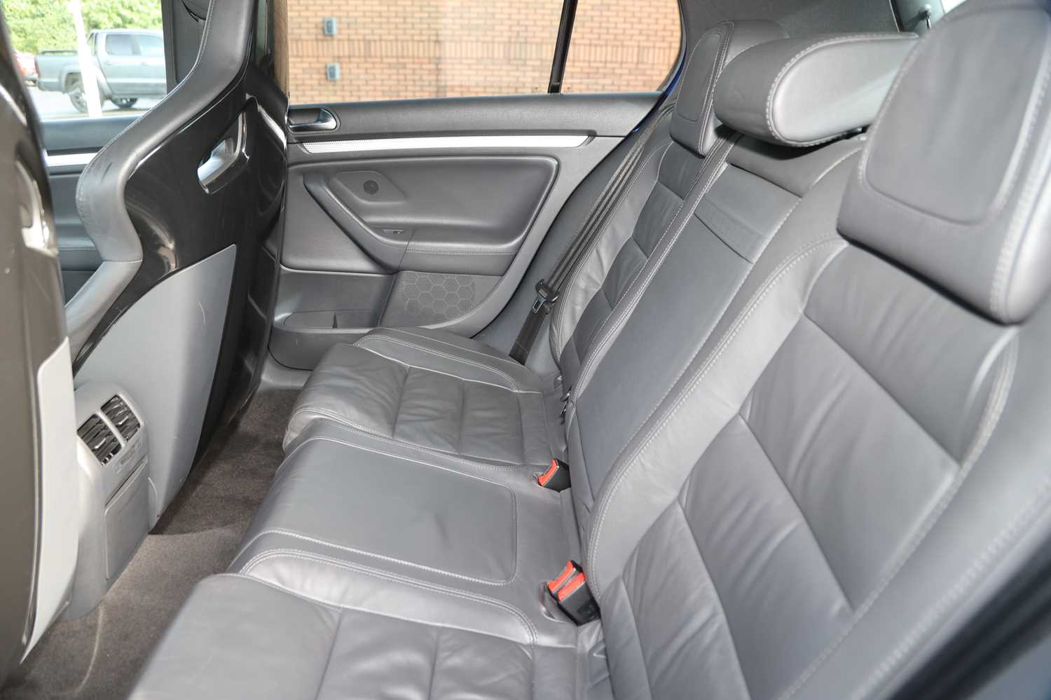 Lot 179 - 2005 Volkswagen Golf R32
