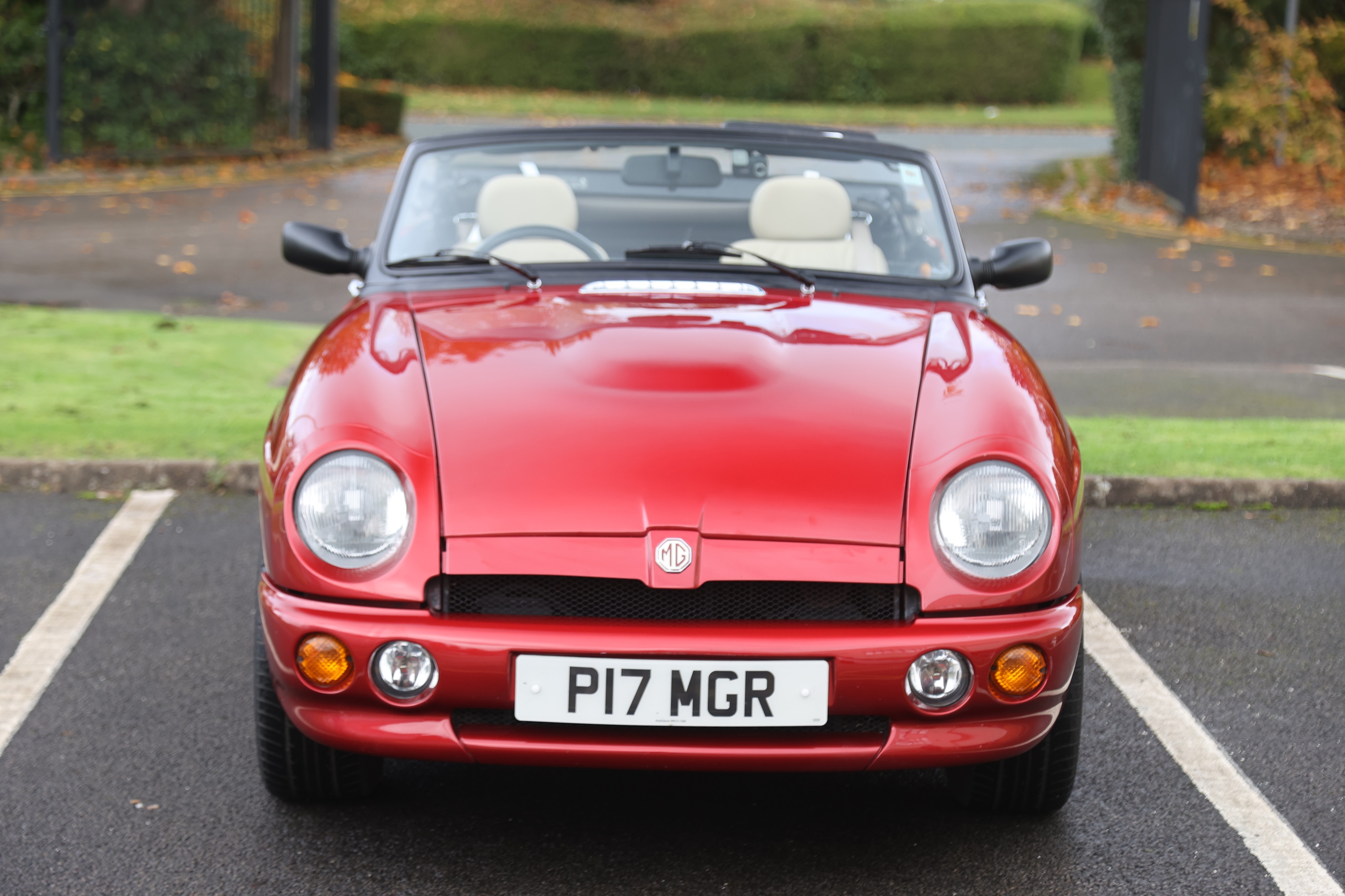 1995 MG R V8