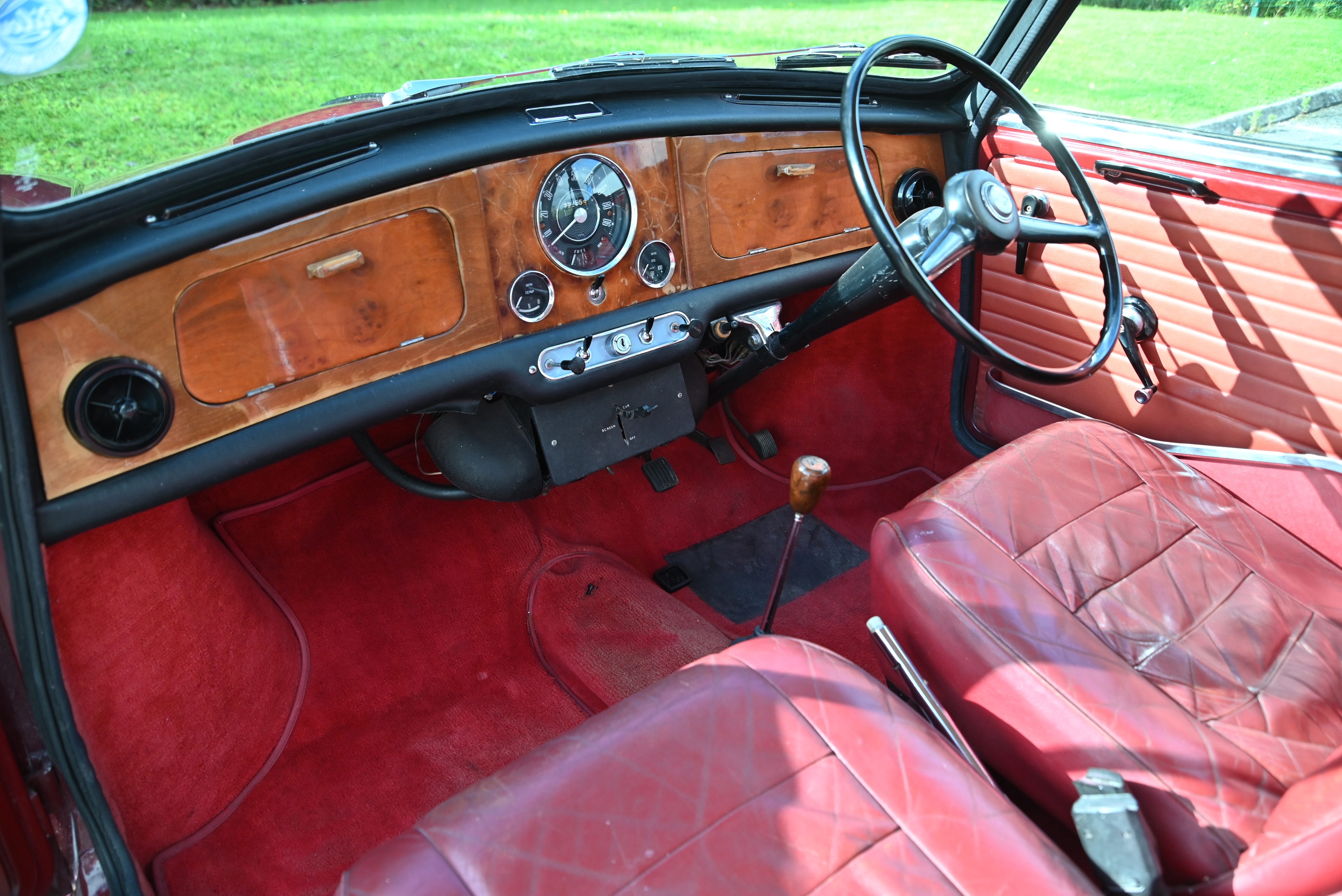 Lot 140 - 1967 Riley Elf MK III