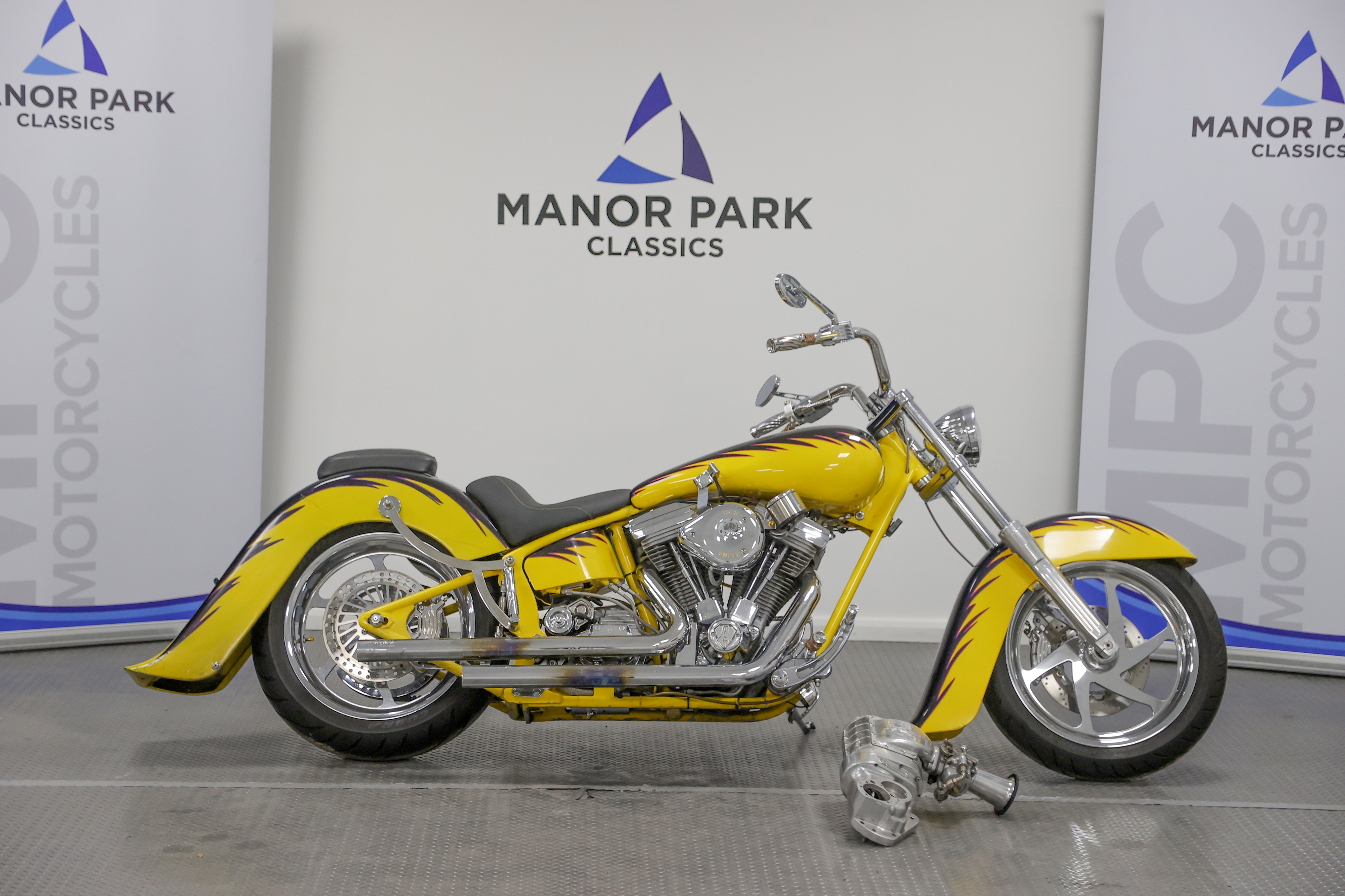 Lot 13 - 2000 Arlen Ness Custom