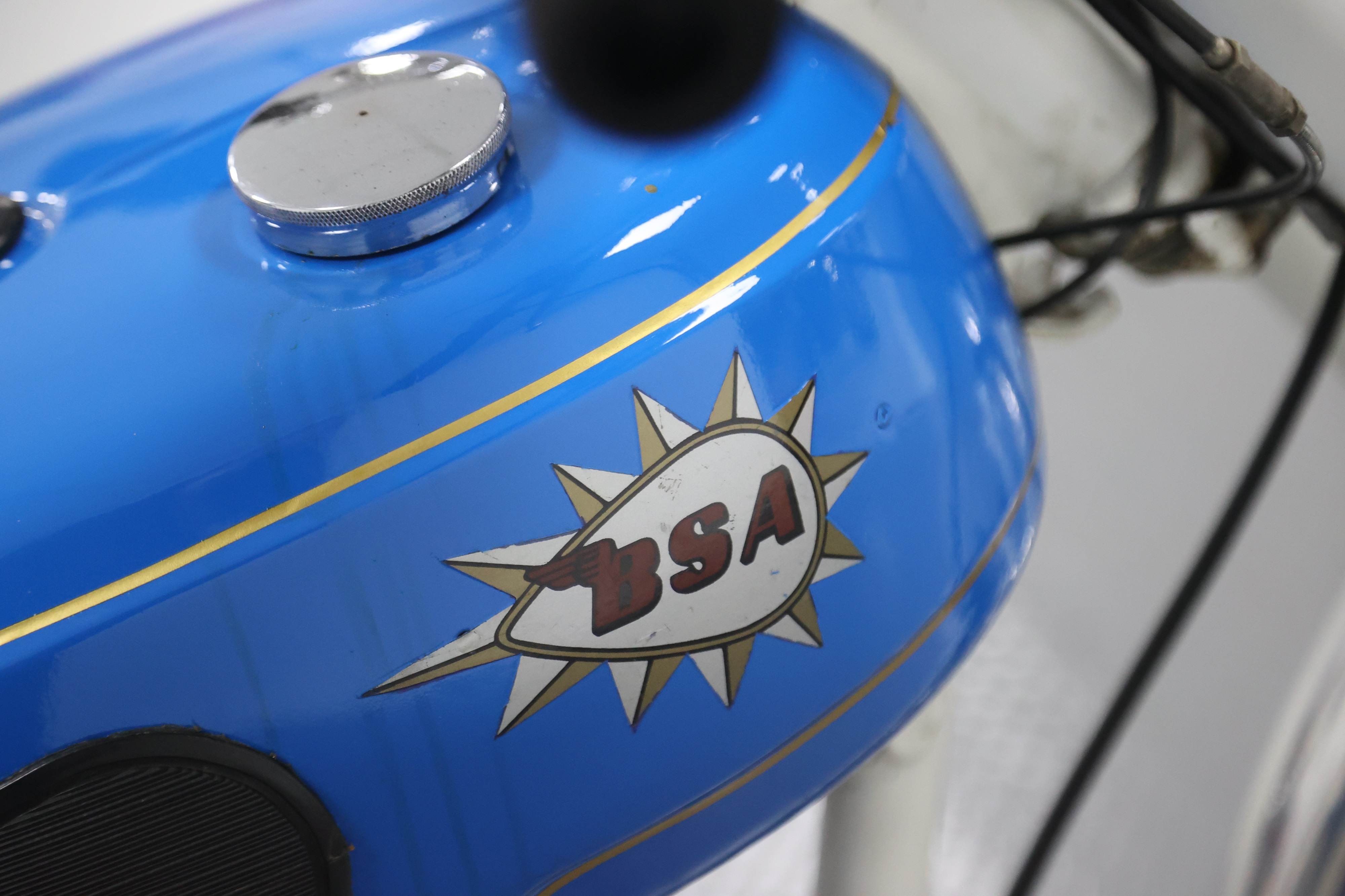 Lot 2 - 1968 BSA B25 / B40