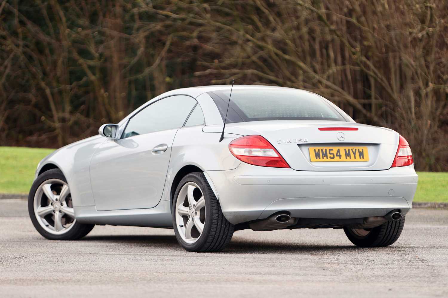 Lot 106 - 2004 Mercedes-Benz SLK 350