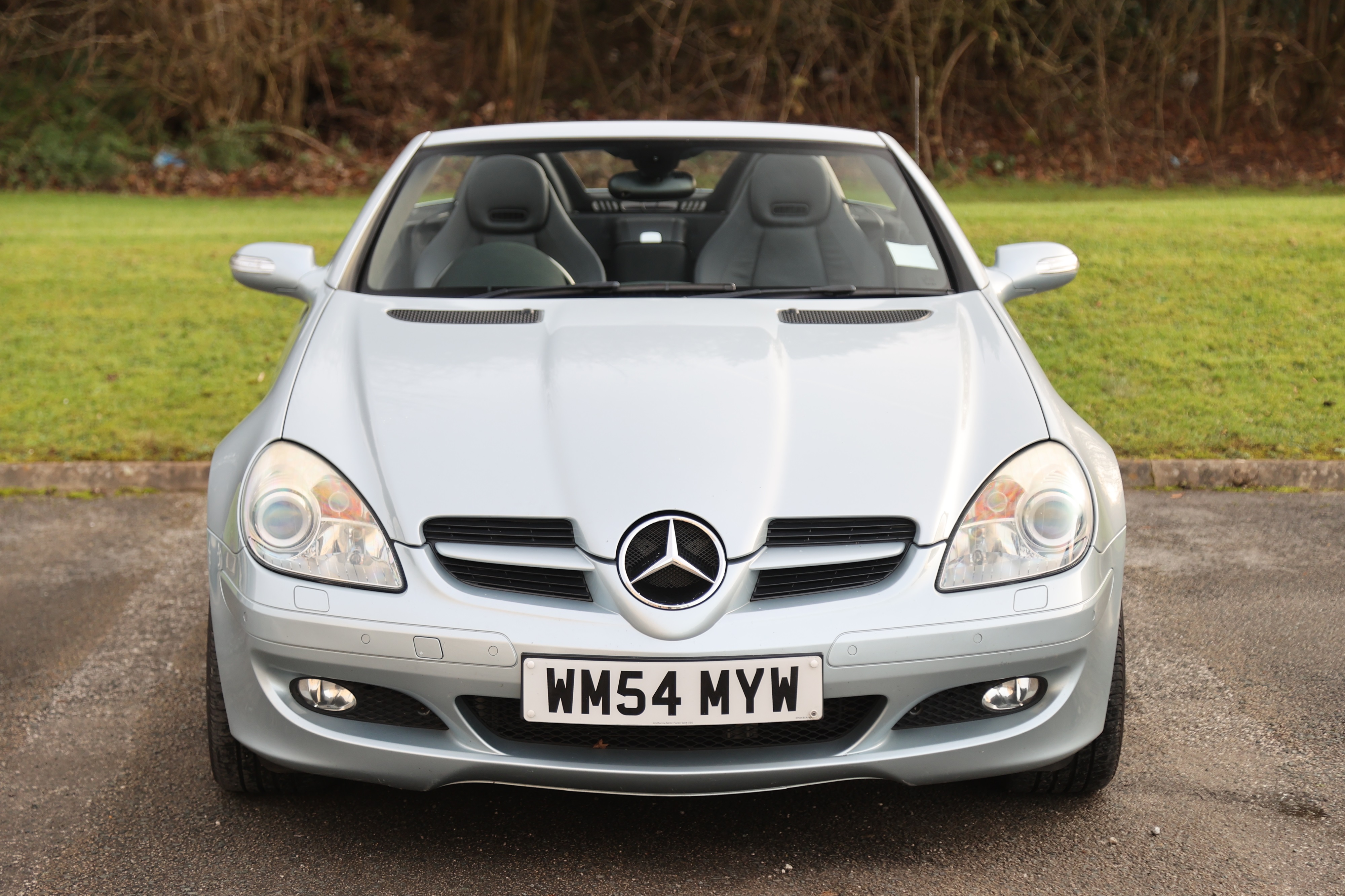 Lot 106 - 2004 Mercedes-Benz SLK 350