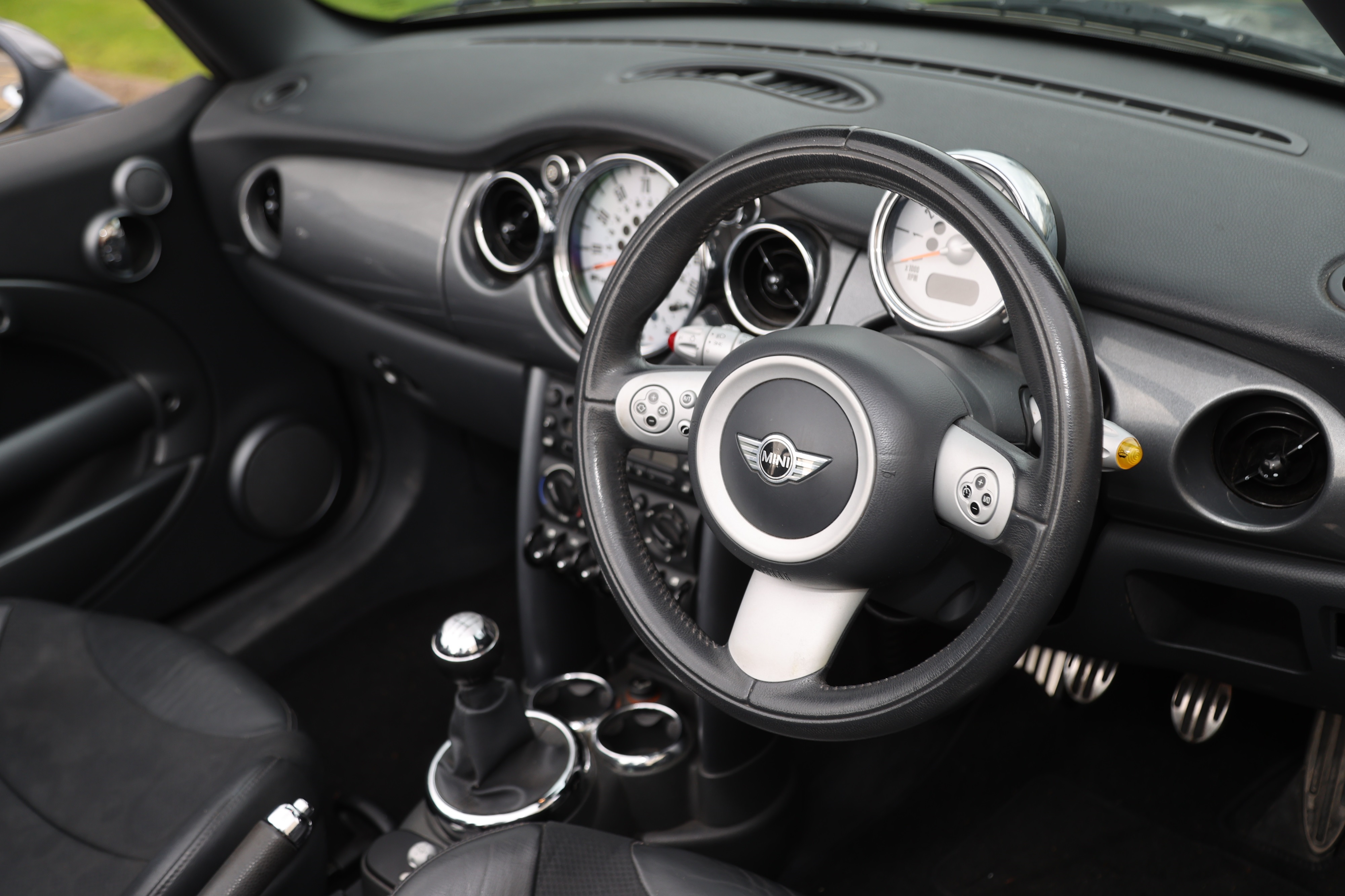 Lot 181 - 2005 Mini Cooper S Cabriolet