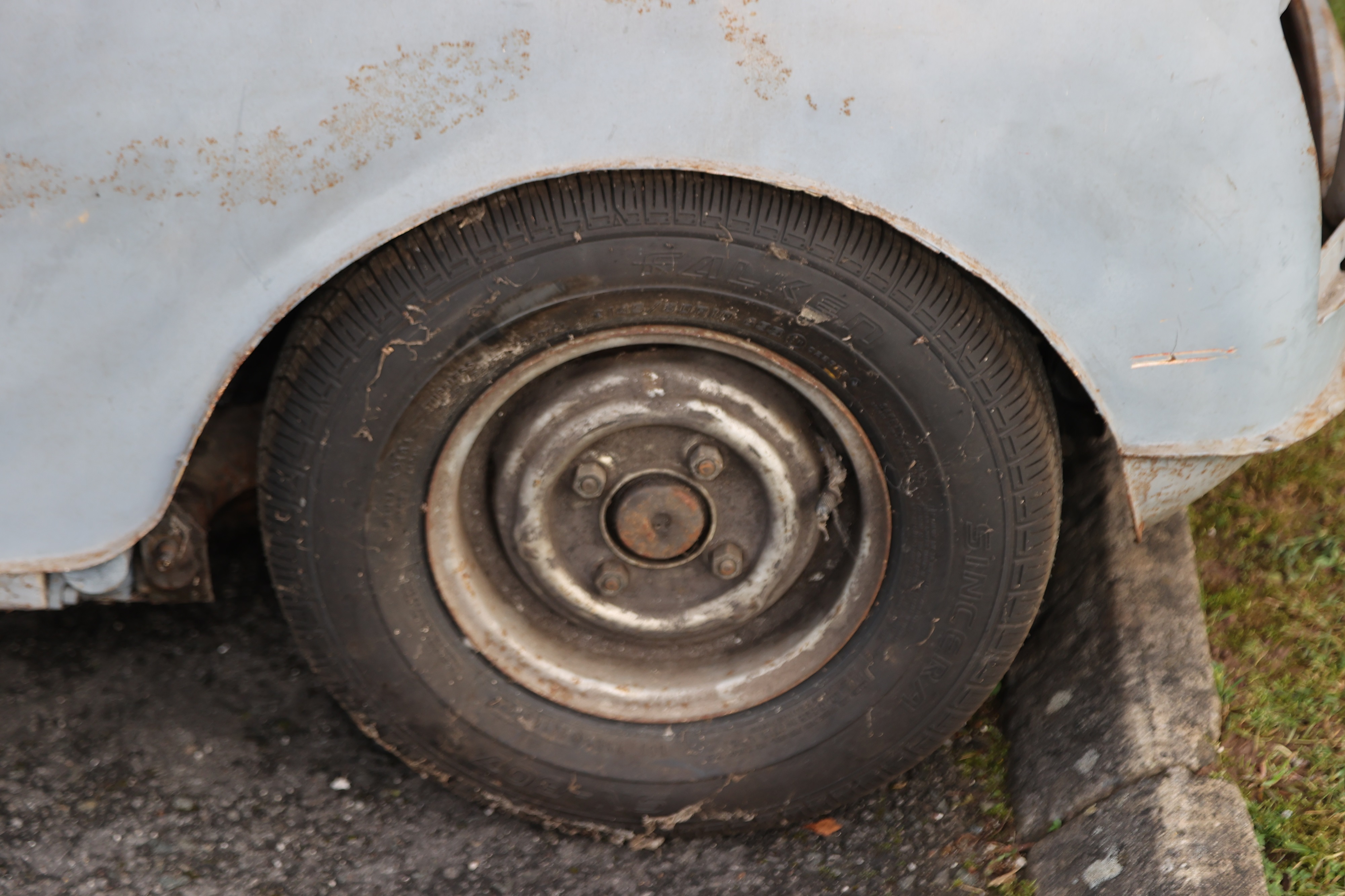 Lot 188 - 1960s Austin / Morris Mini MK2
