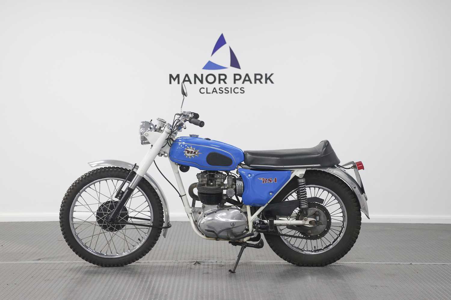 Lot 7 - 1968 BSA B25 / B40