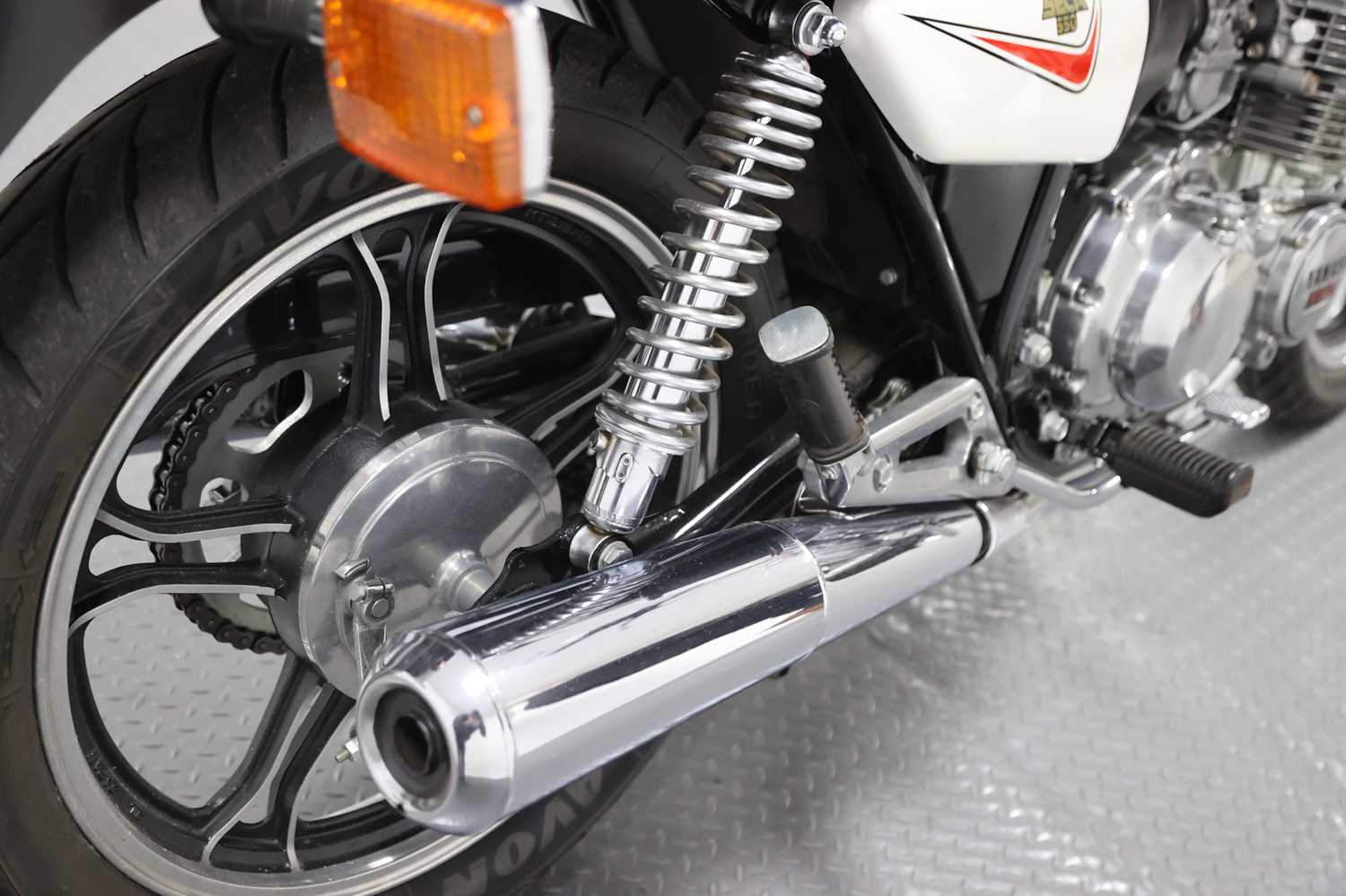 Lot 8 - 1981 Yamaha XJ550 Seca