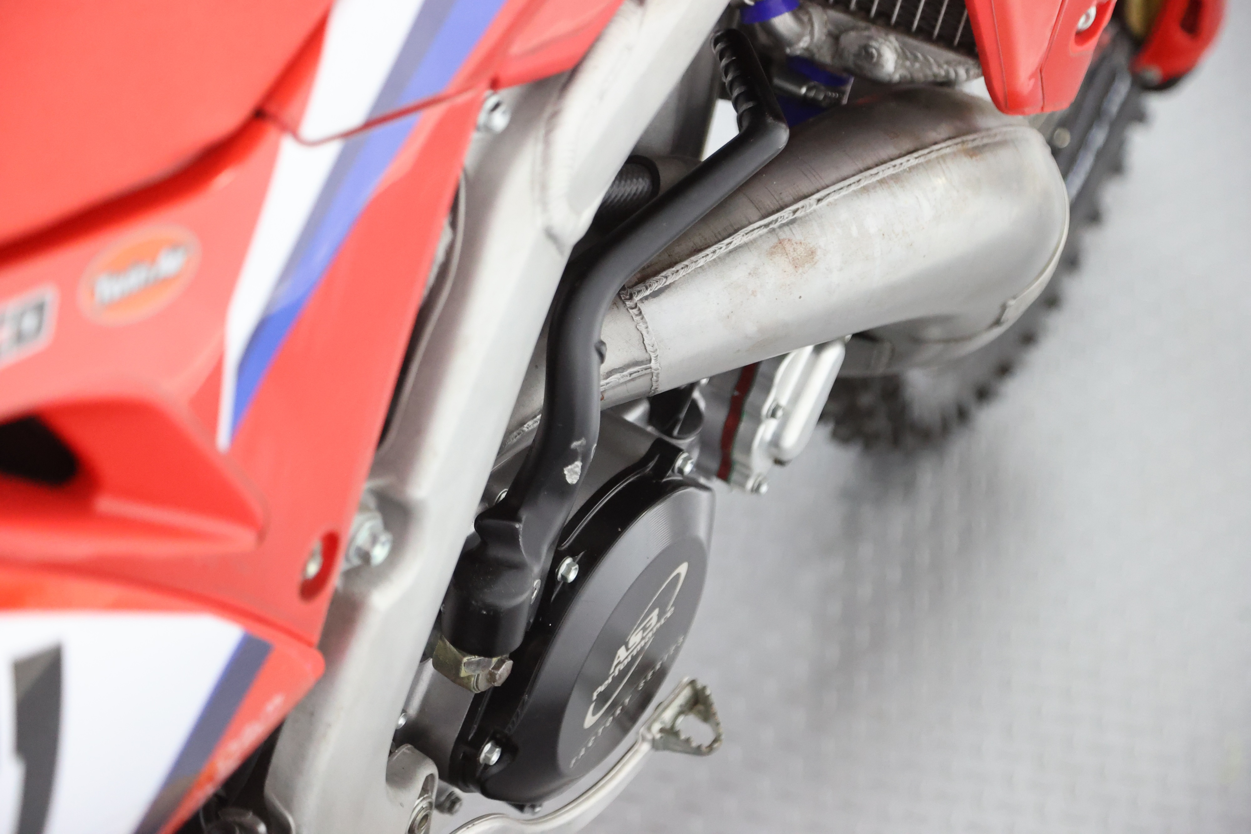 Lot 33 - 1986 / 2020 Honda CR500F