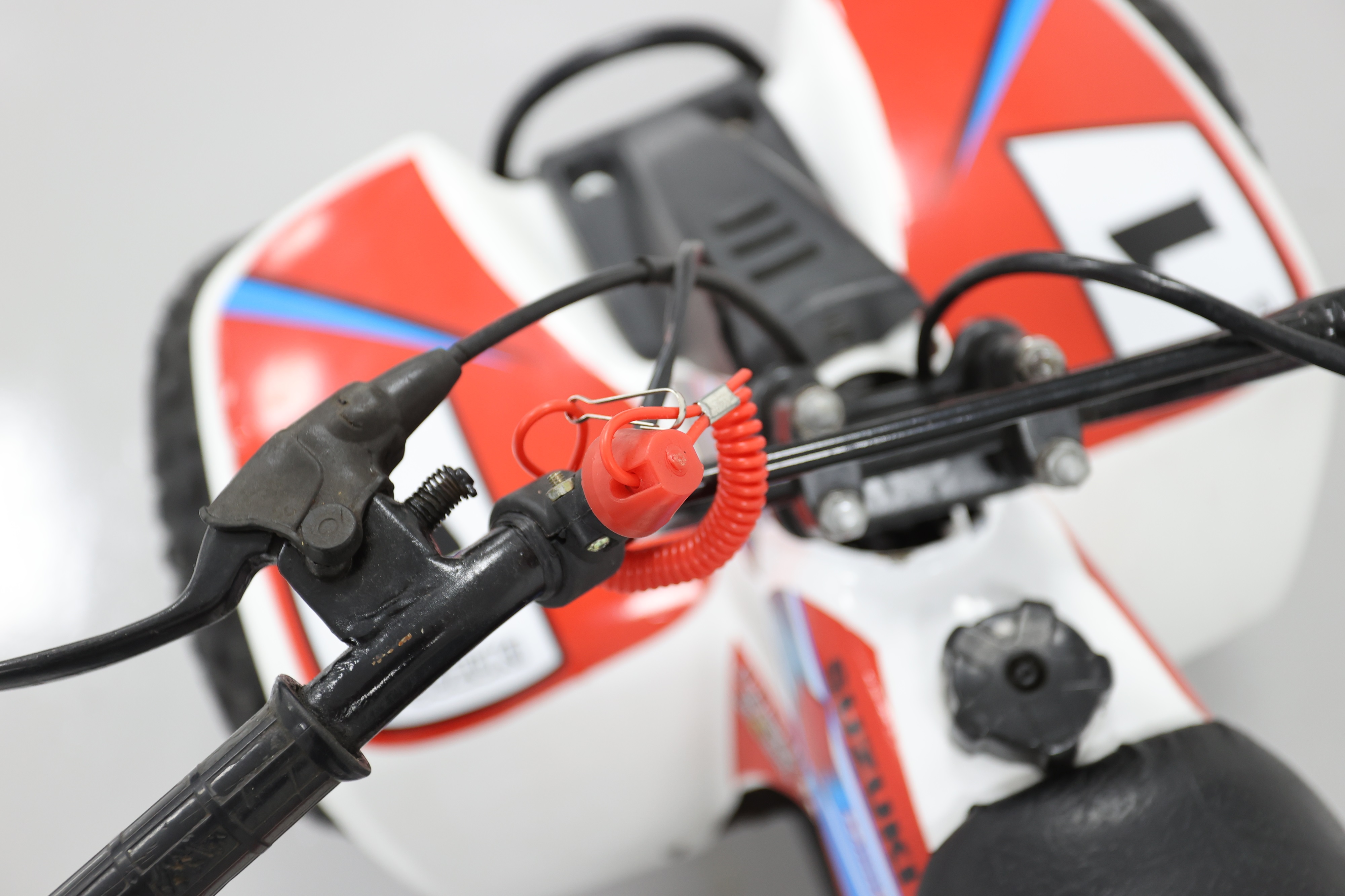 Lot 24 - Suzuki LT50