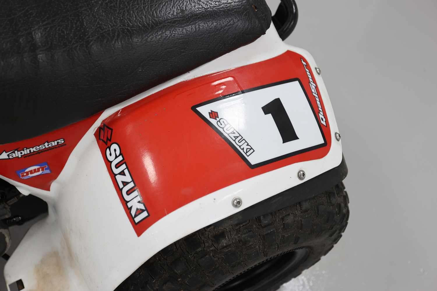 Lot 24 - Suzuki LT50