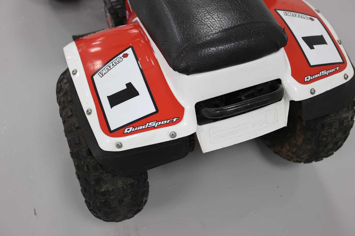 Lot 24 - Suzuki LT50