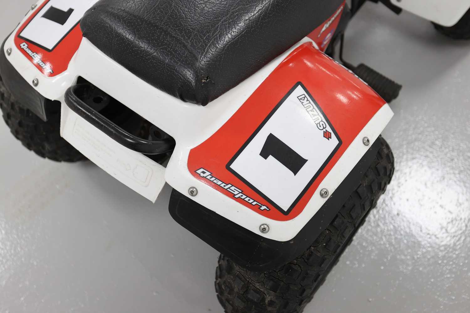 Lot 24 - Suzuki LT50