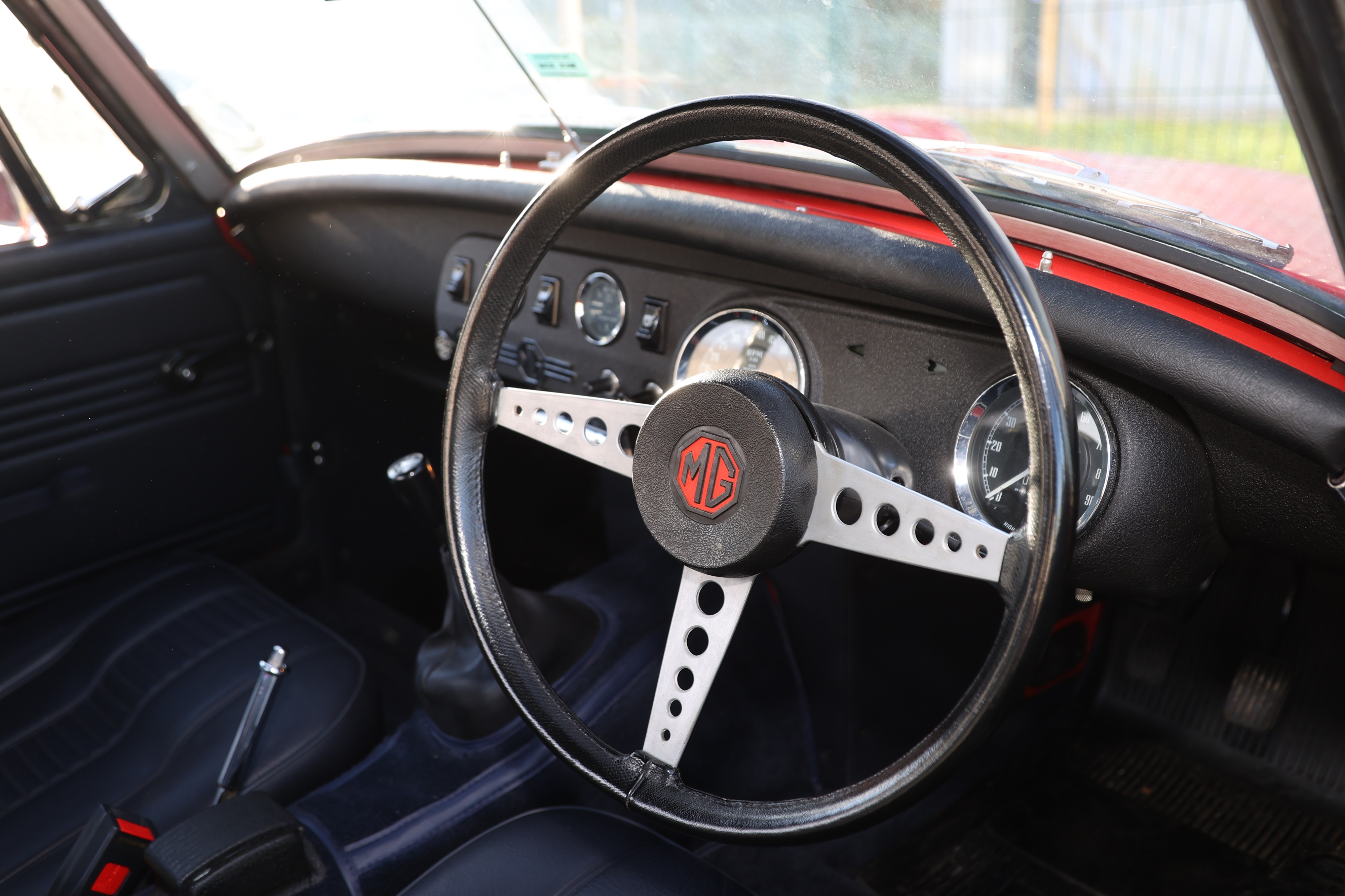 Lot 111 - 1972 MG Midget 1275