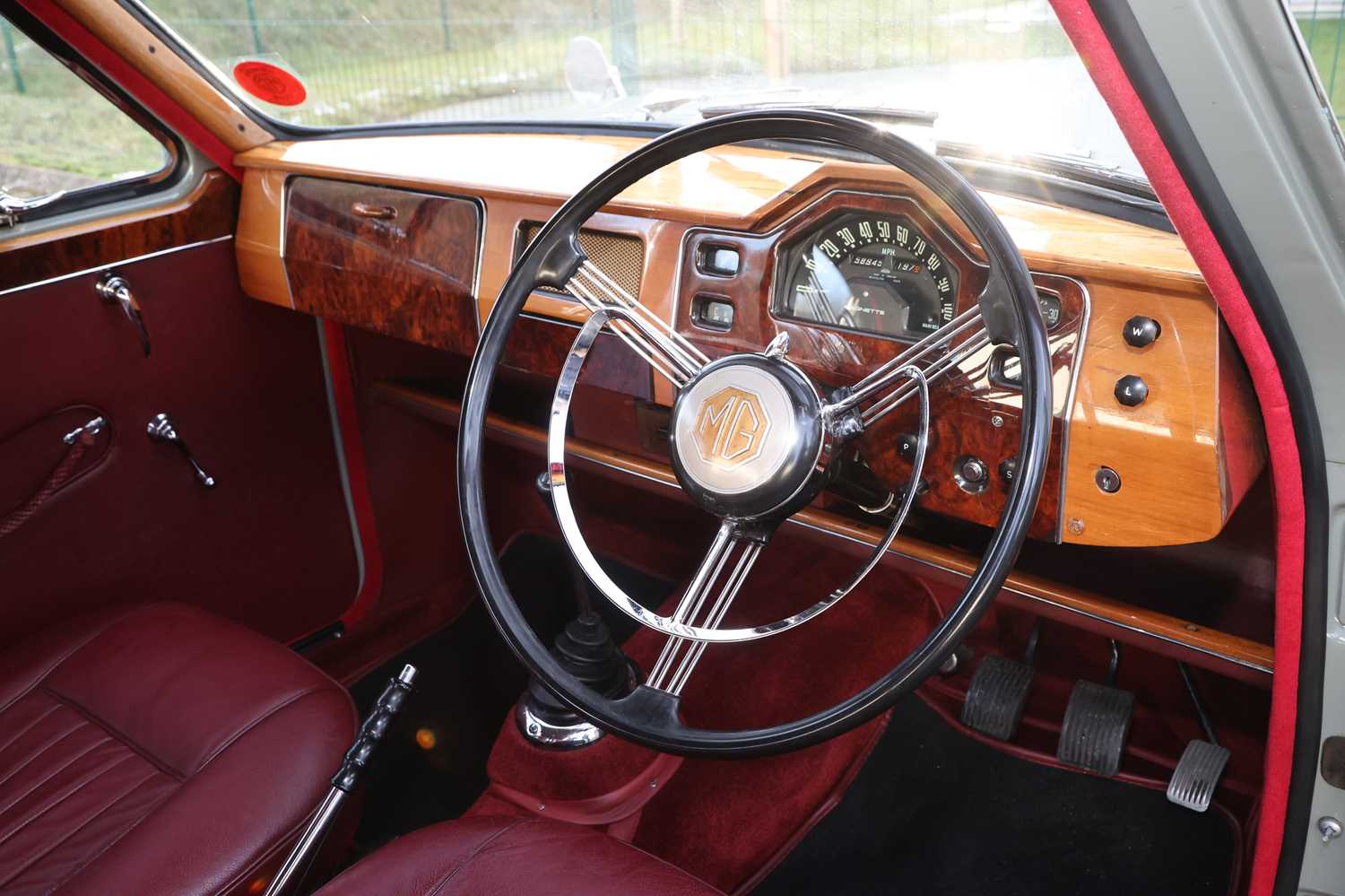 Lot 150 - 1957 MG Magnette ZB Varitone