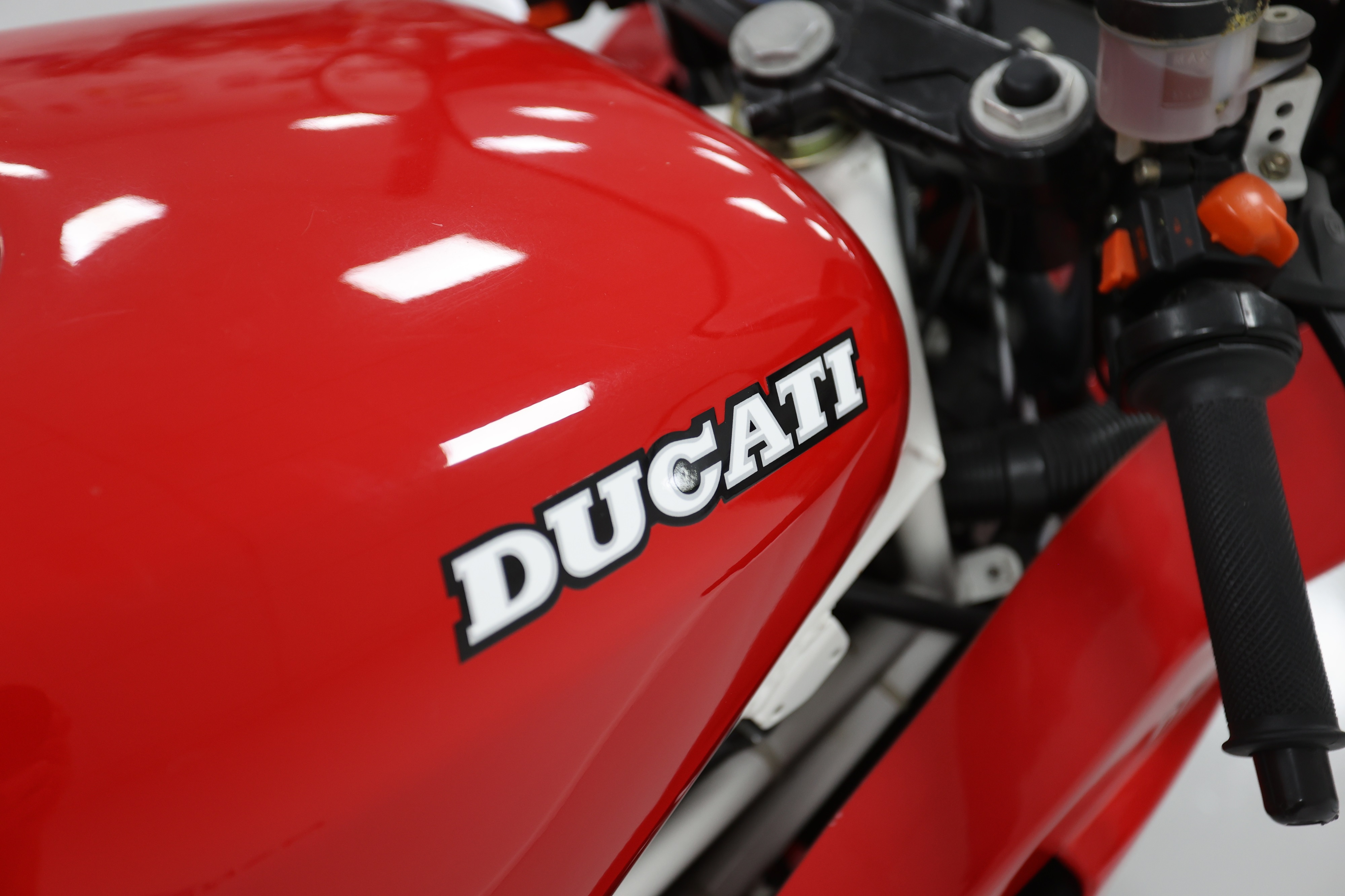 Lot 29 - 1990 Ducati 851