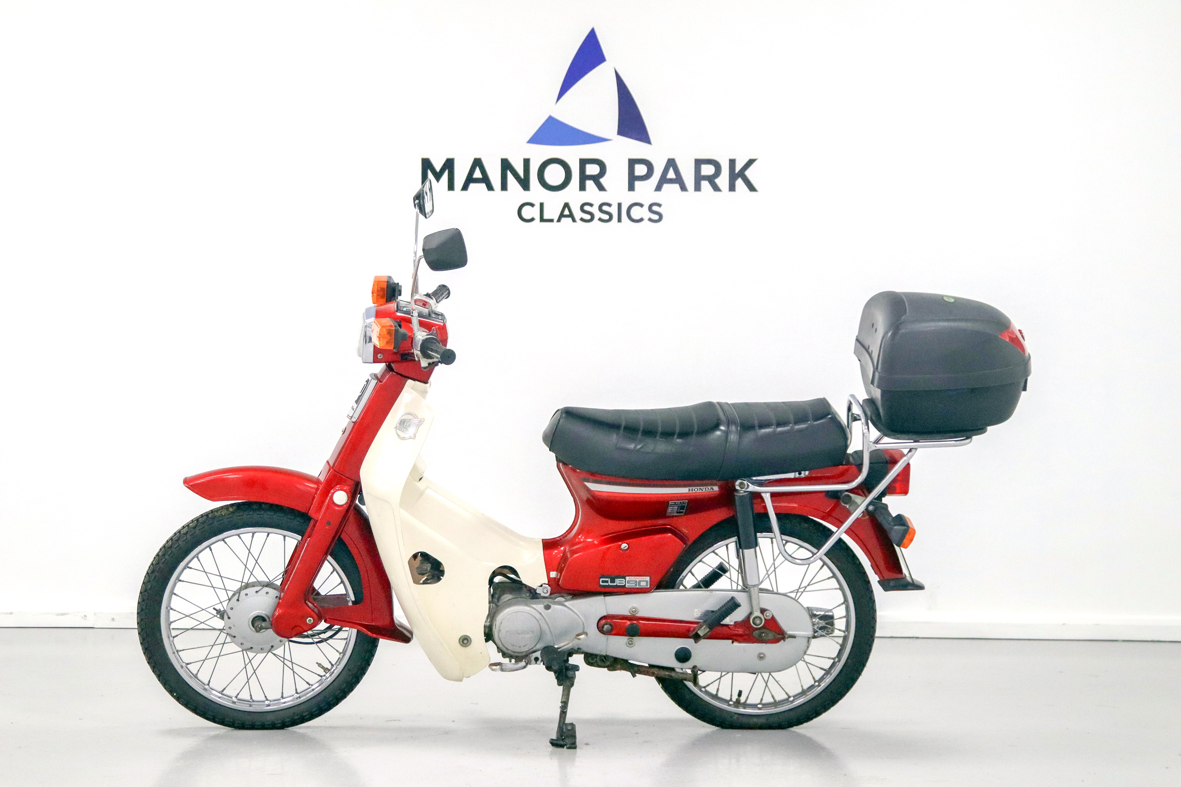 Lot 26 - 1988 Honda C90