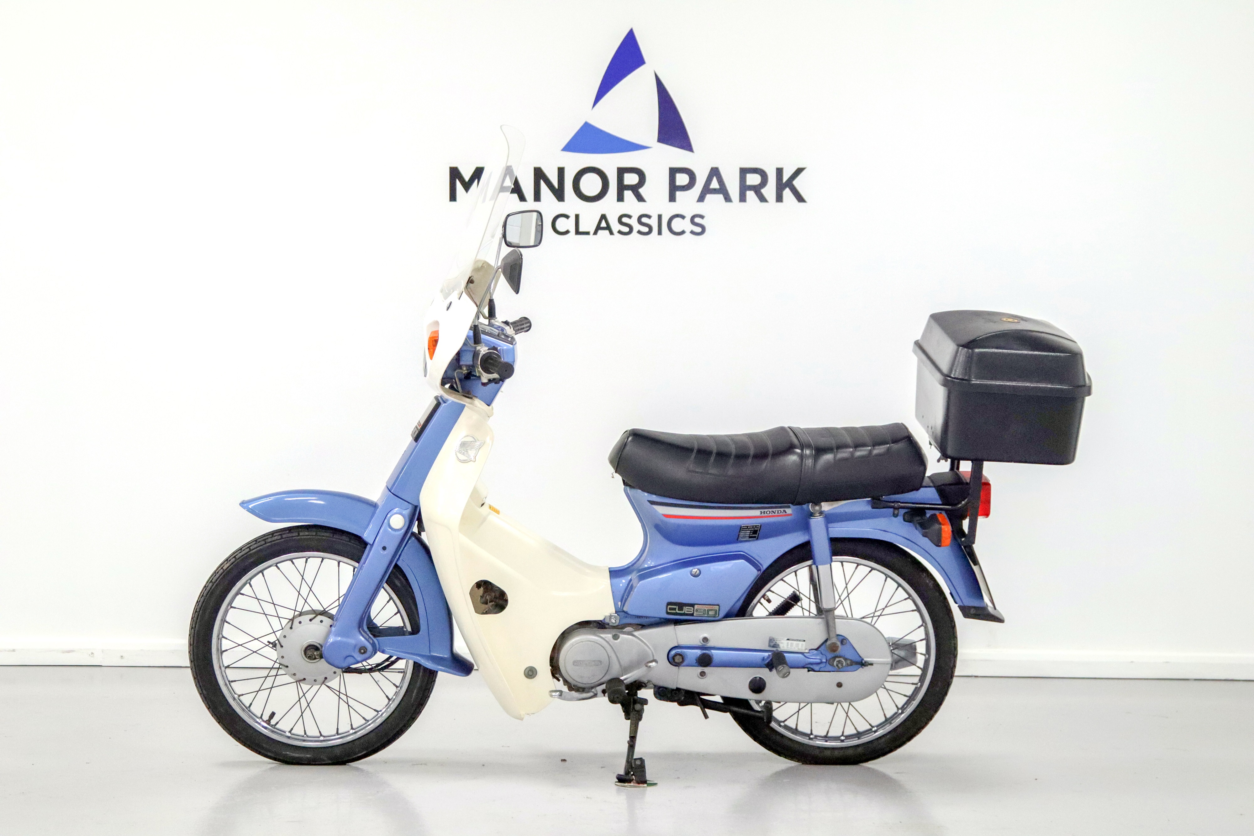 Lot 4 - 1989 Honda C90