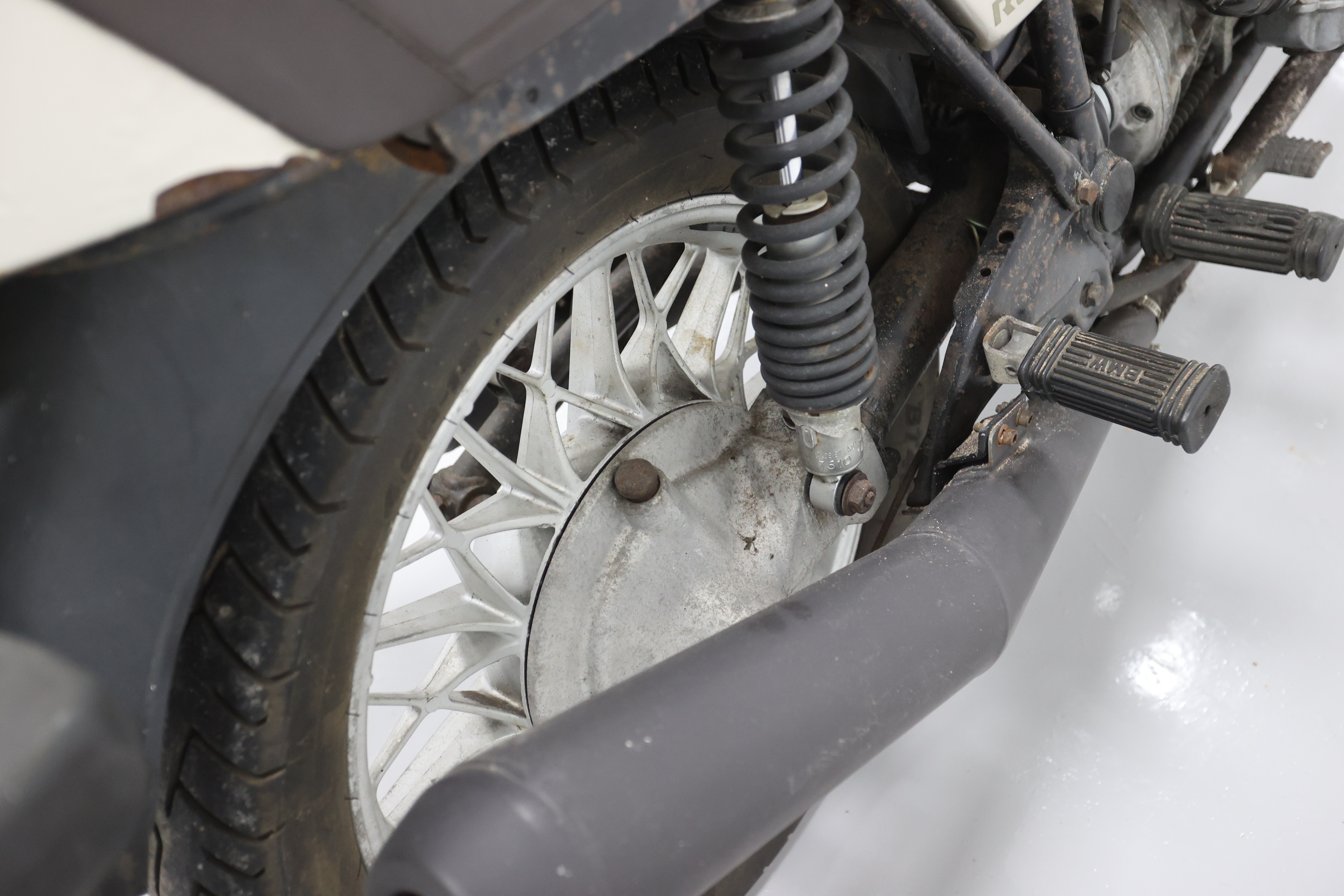 Lot 14 - 1980 BMW R65