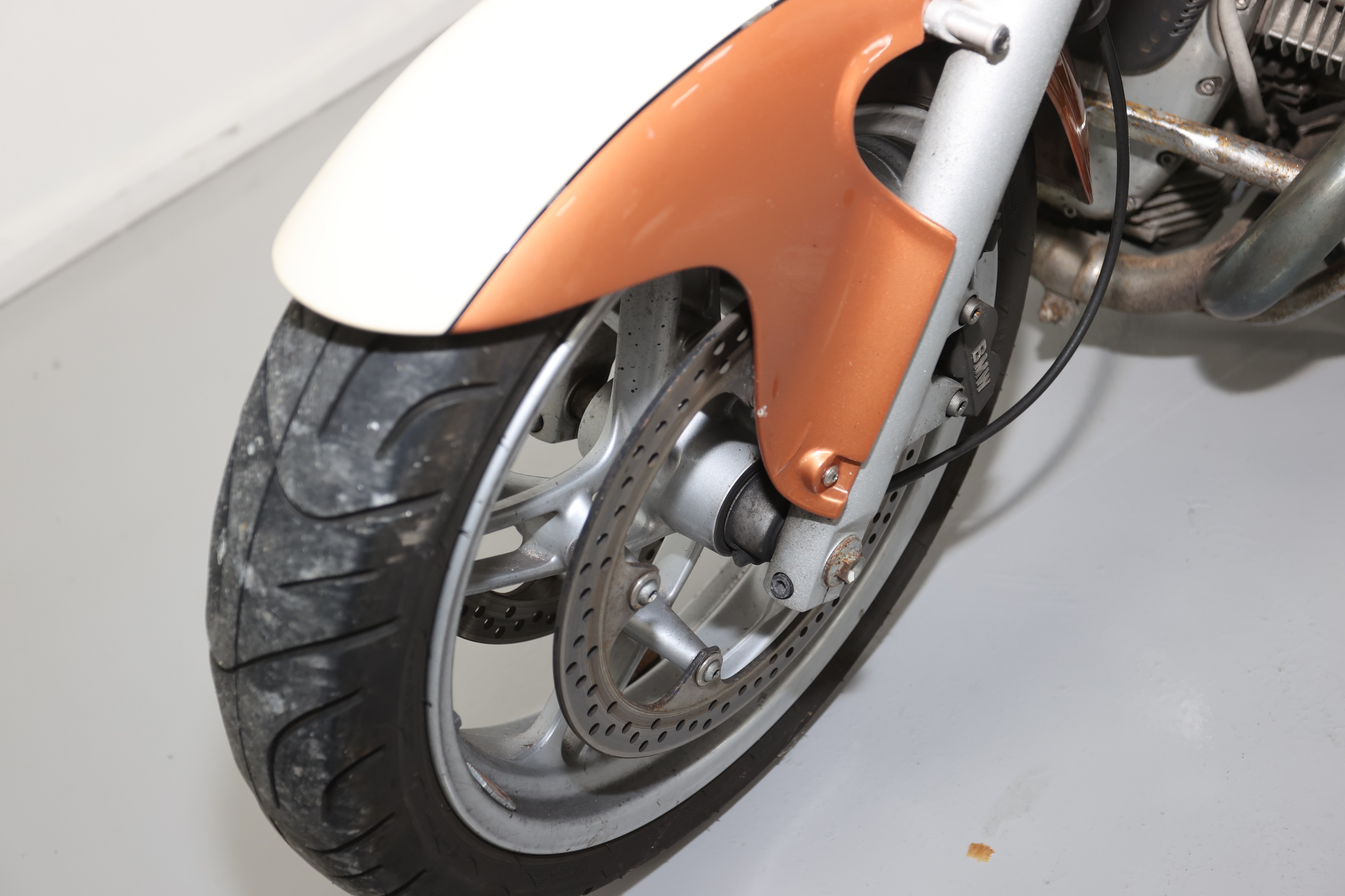 Lot 27 - 2004 BMW R1150R