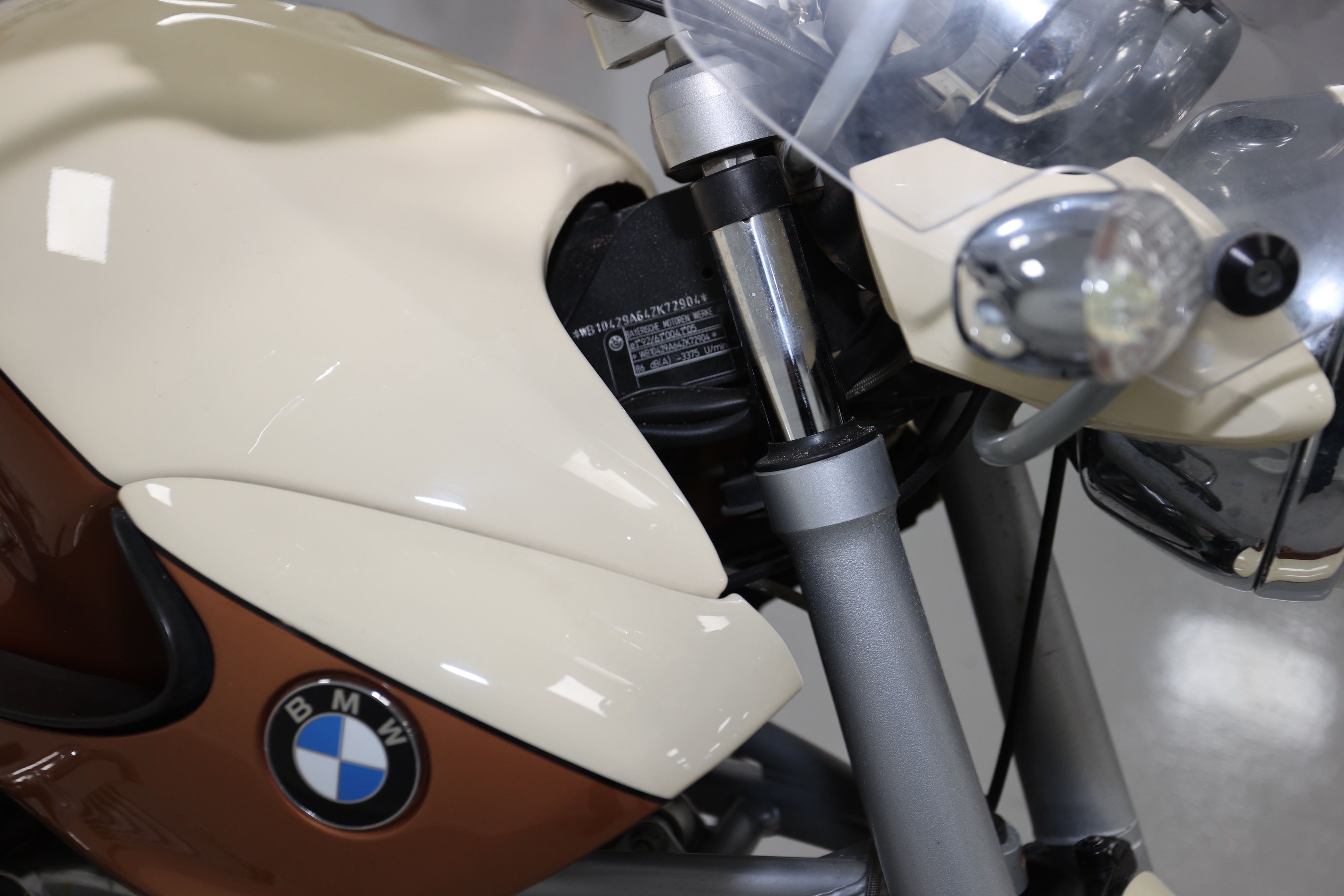 Lot 27 - 2004 BMW R1150R