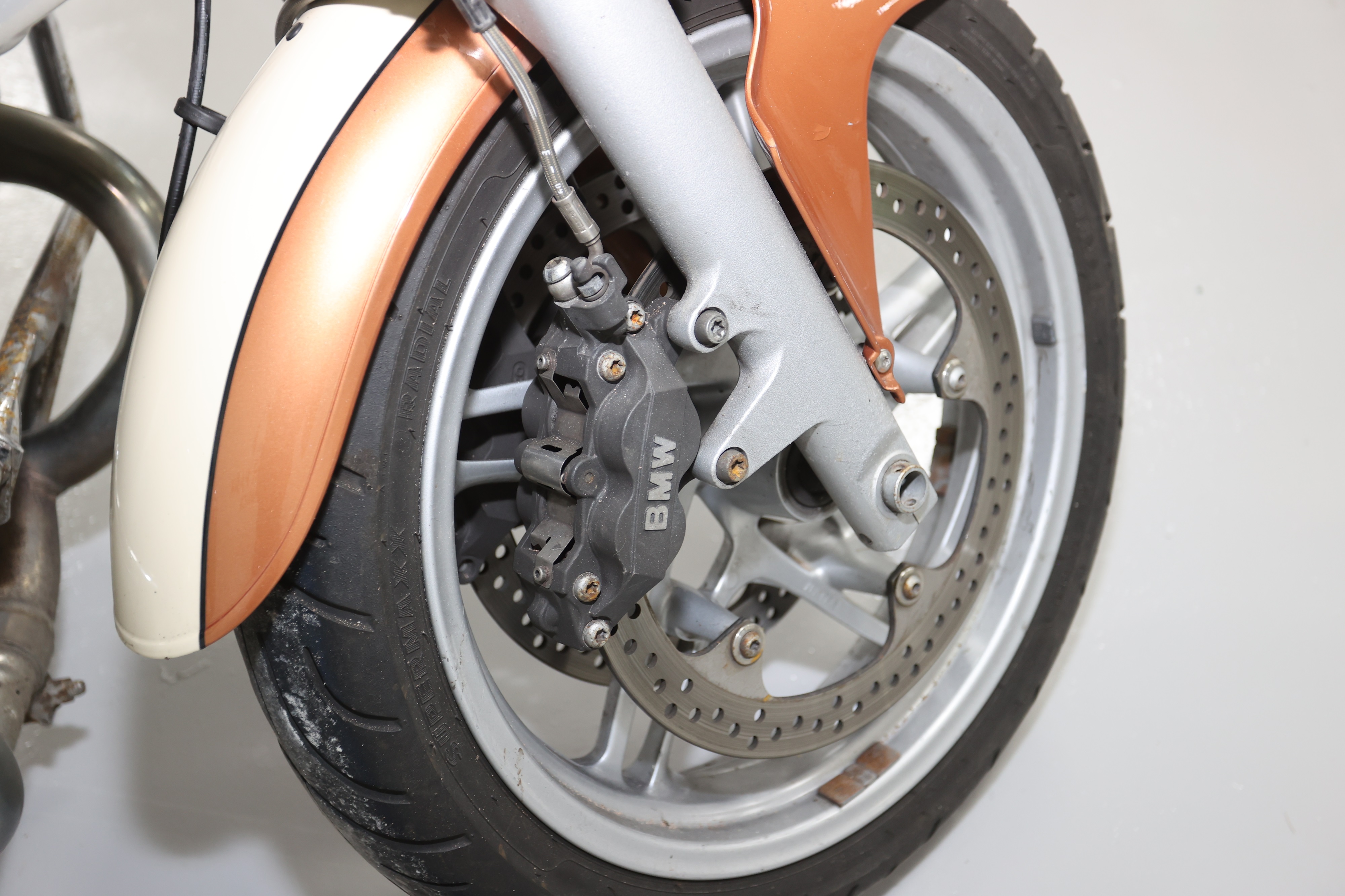 Lot 27 - 2004 BMW R1150R