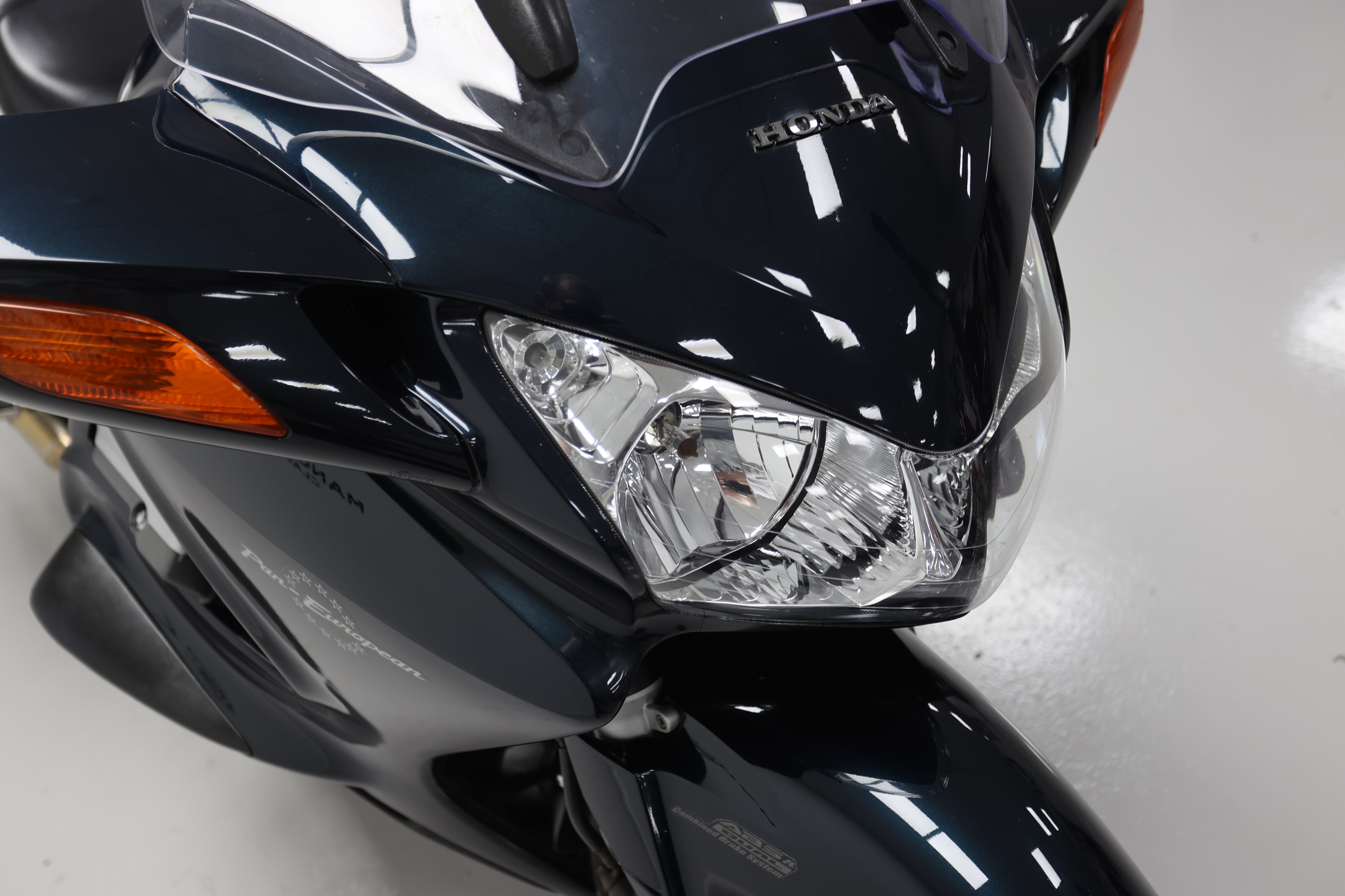 Lot 1 - 2002 Honda ST1300 Pan European