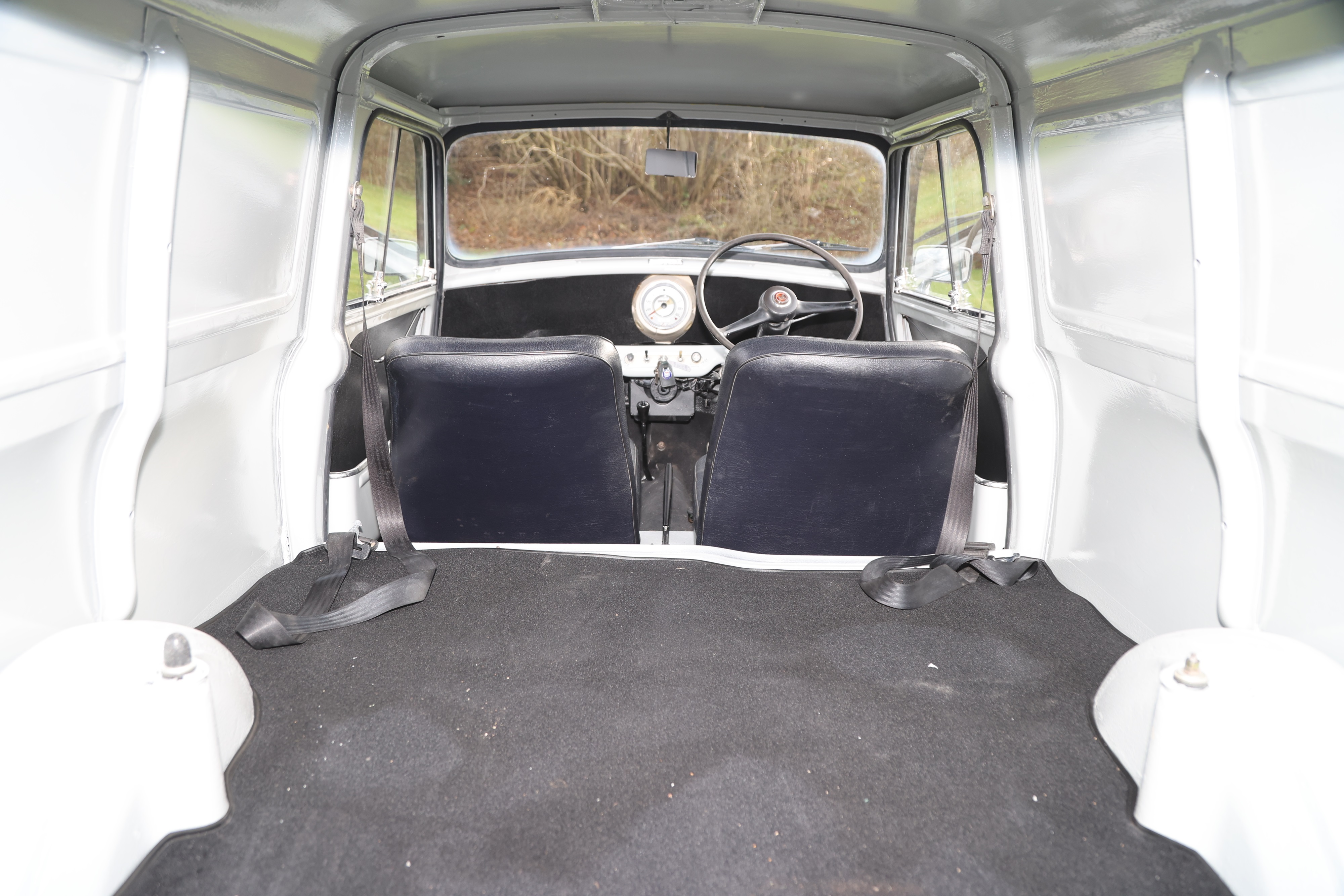 Lot 172 - 1961 Morris Mini Van
