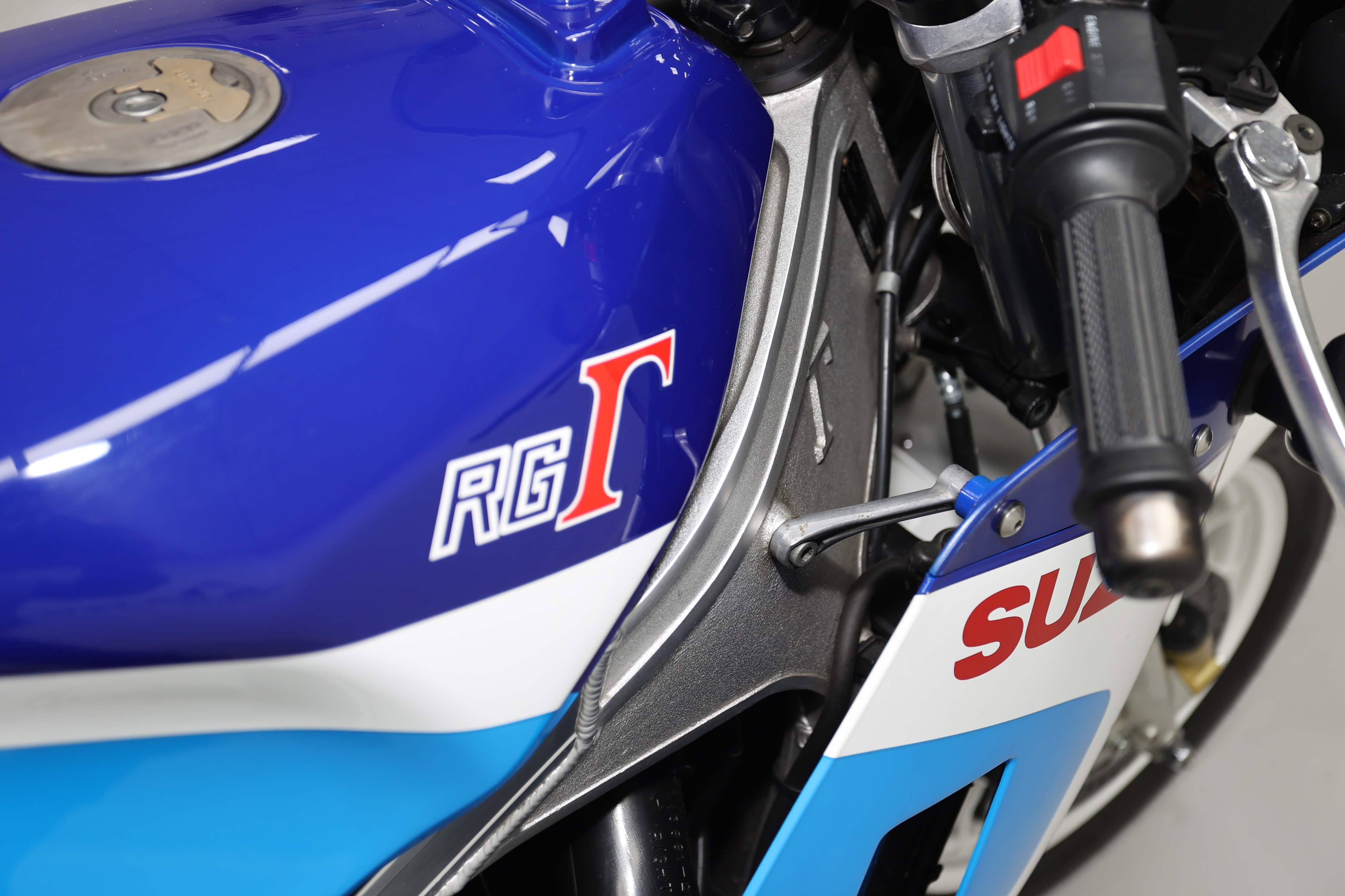 Lot 45 - 1988 Suzuki RG500 Gamma