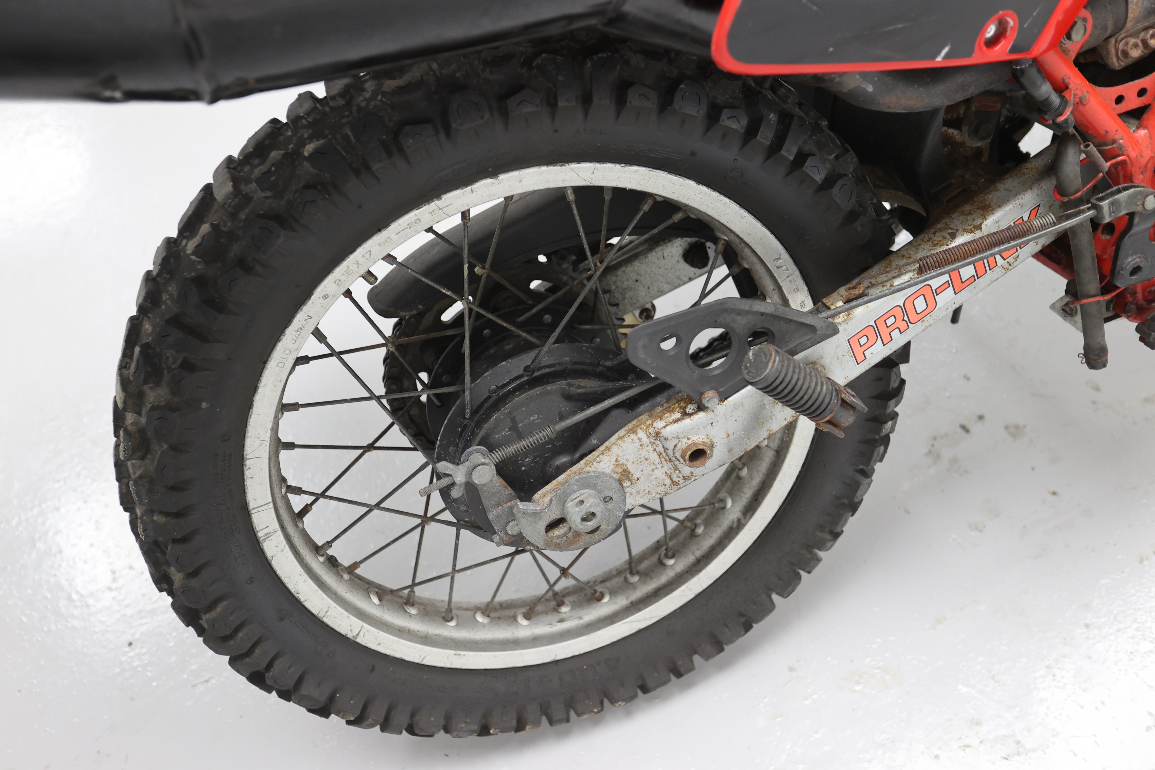 Lot 18 - 1983 Honda XL500R