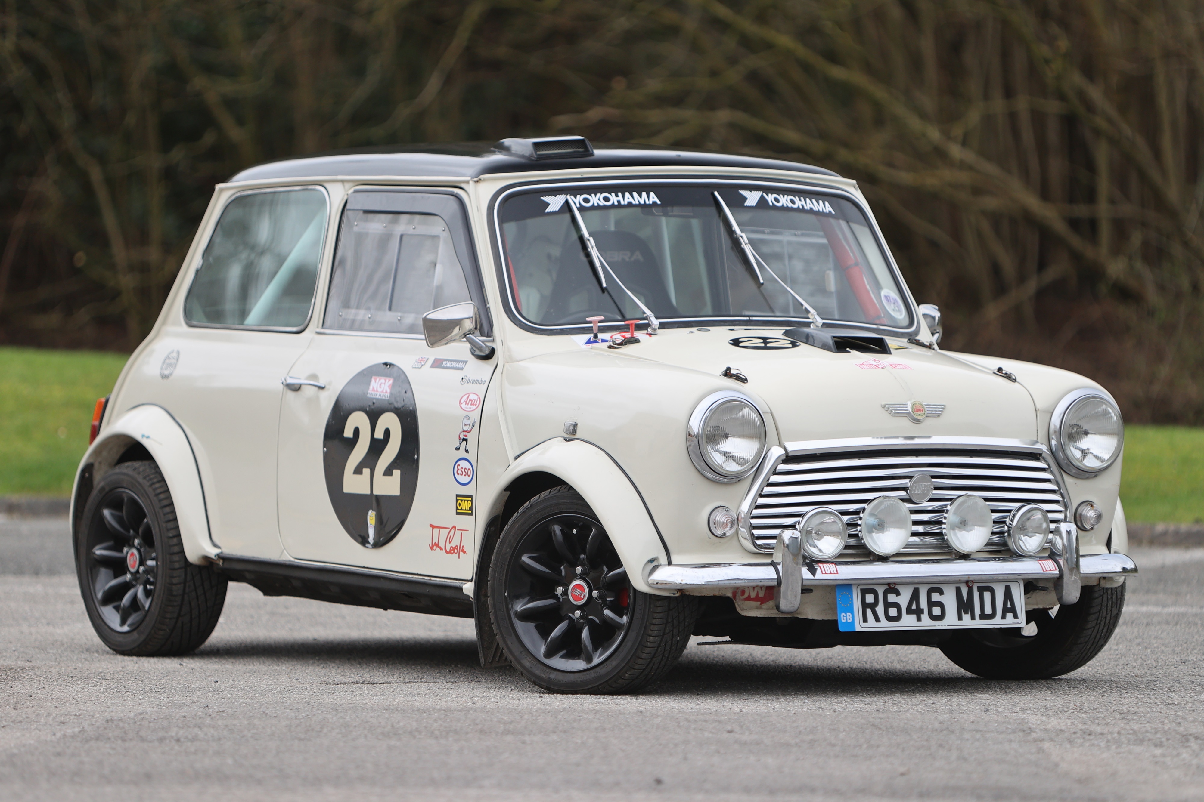 Lot 184 - 1997 Rover Mini Cooper 1.3i