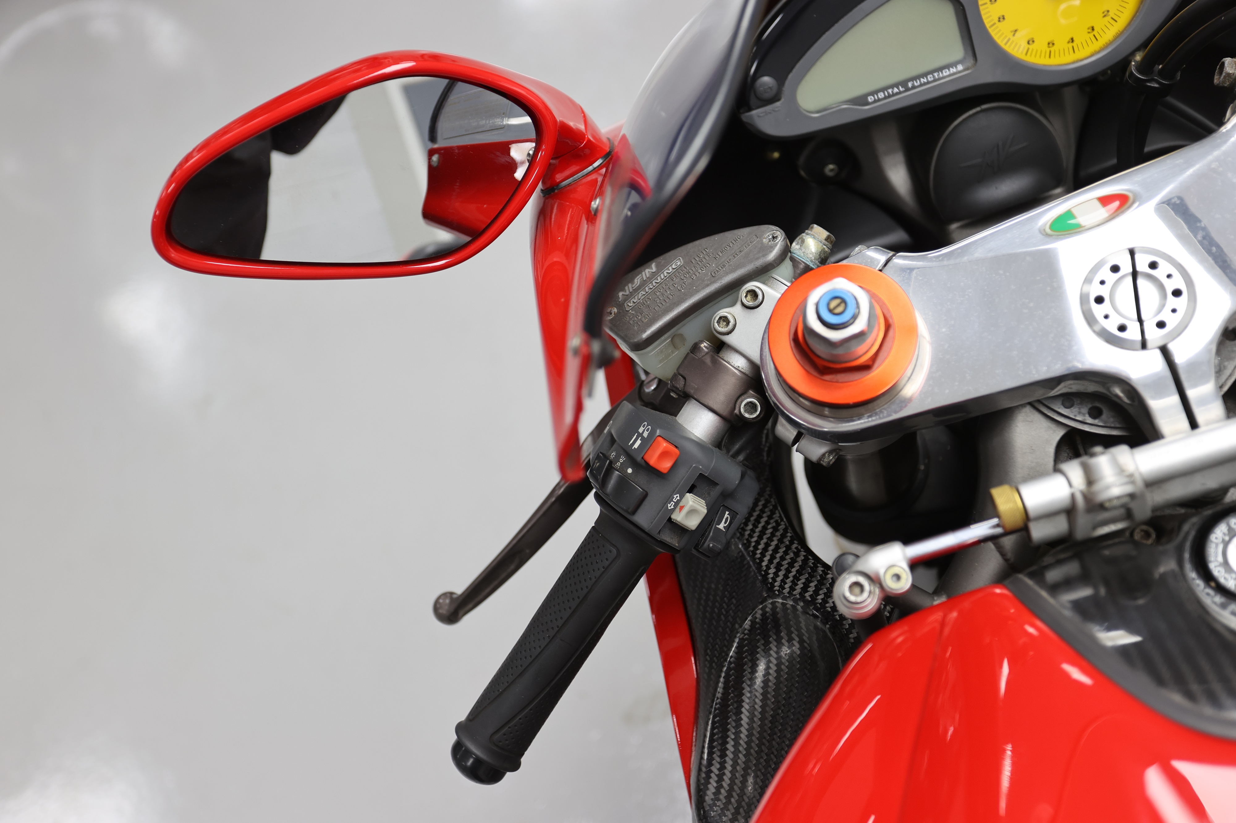 Lot 35 - 2000 MV Agusta F4