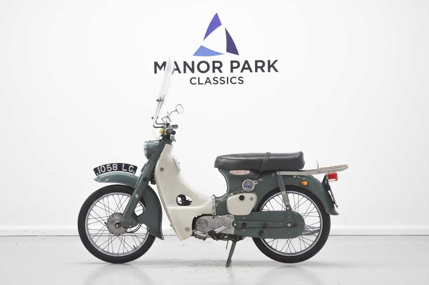 Lot 15 - 1963 Honda C100 Super Cub