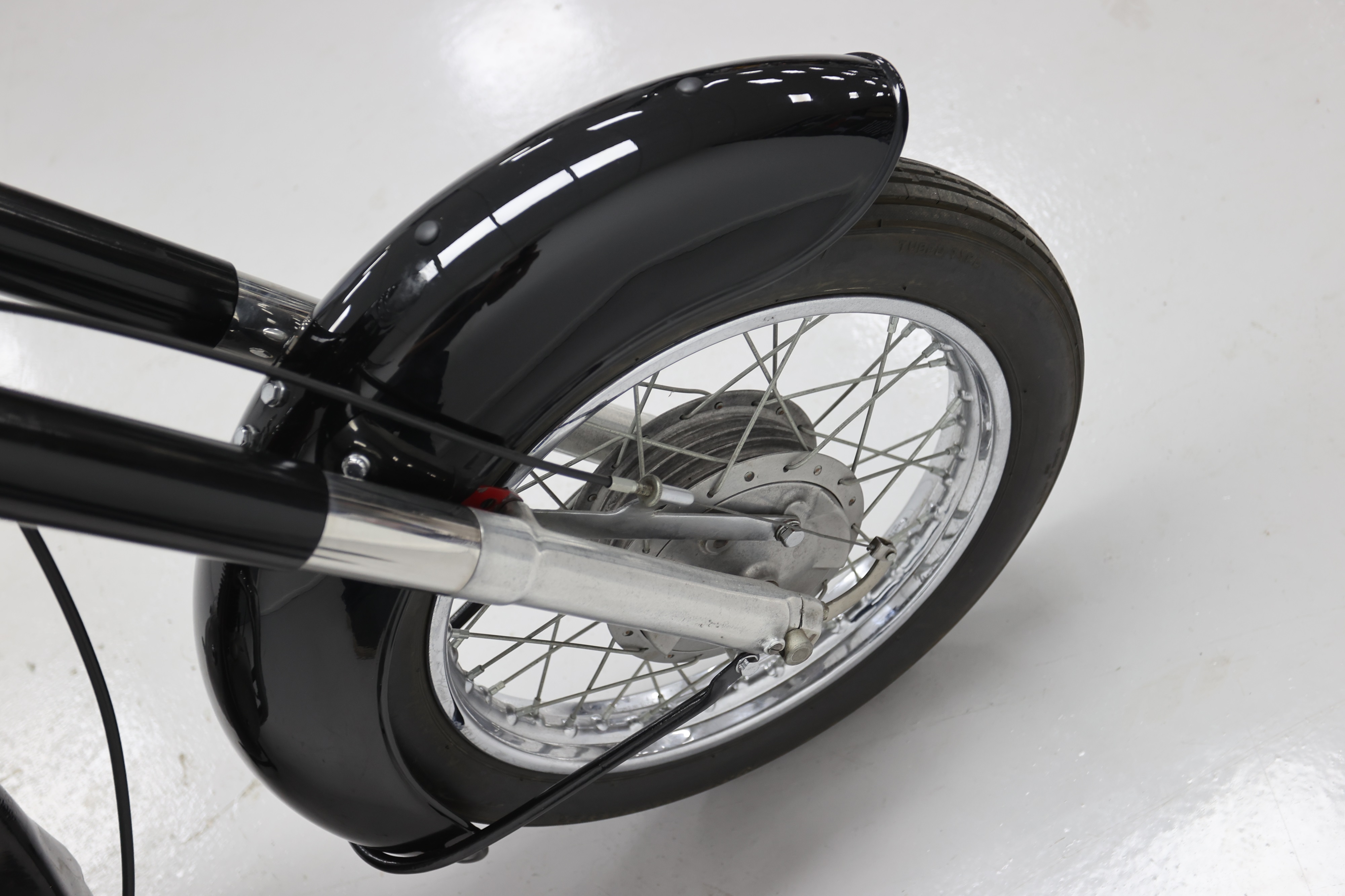 Lot 4 - 1963 Matchless G2 CSR