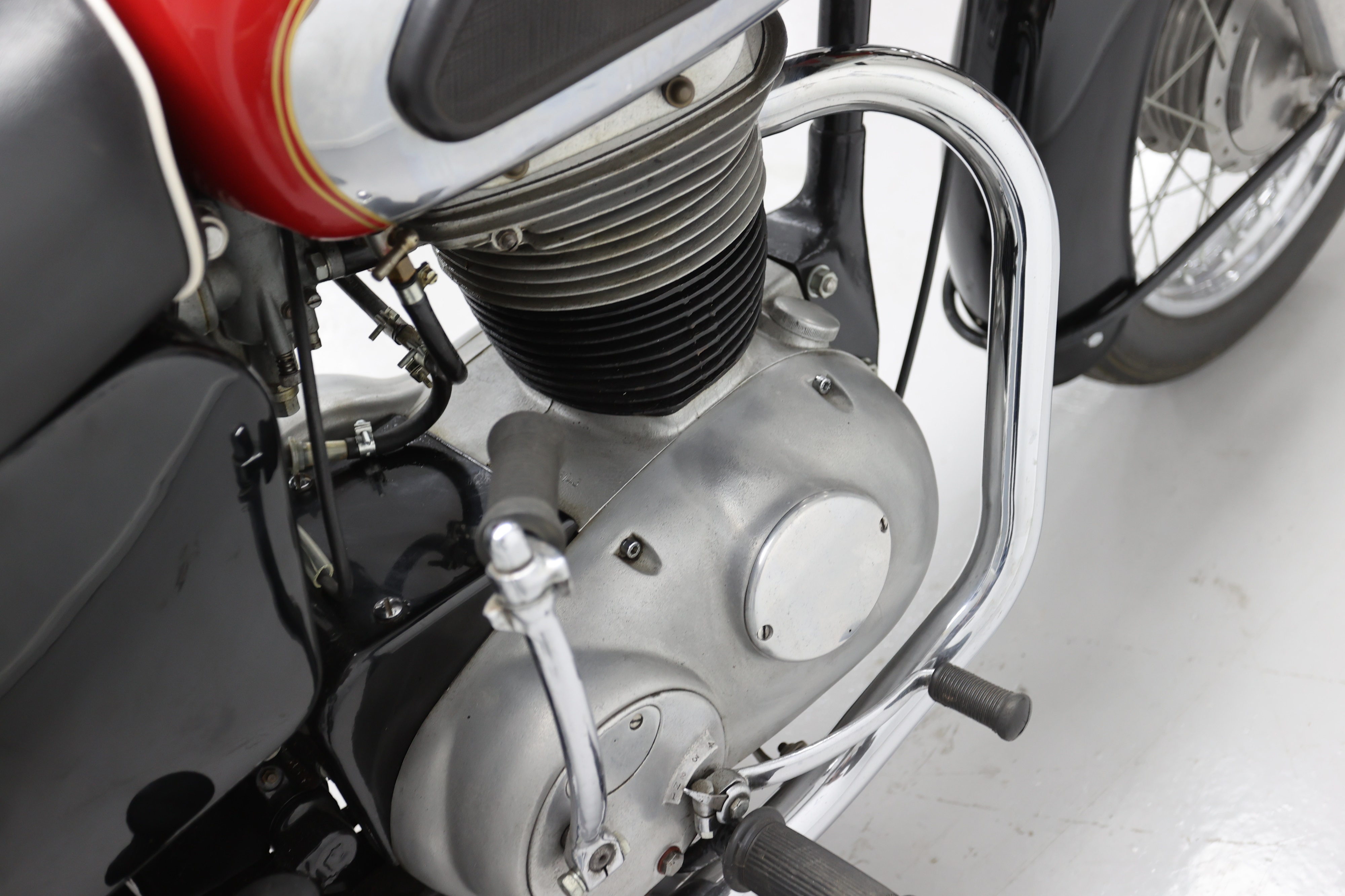 Lot 4 - 1963 Matchless G2 CSR