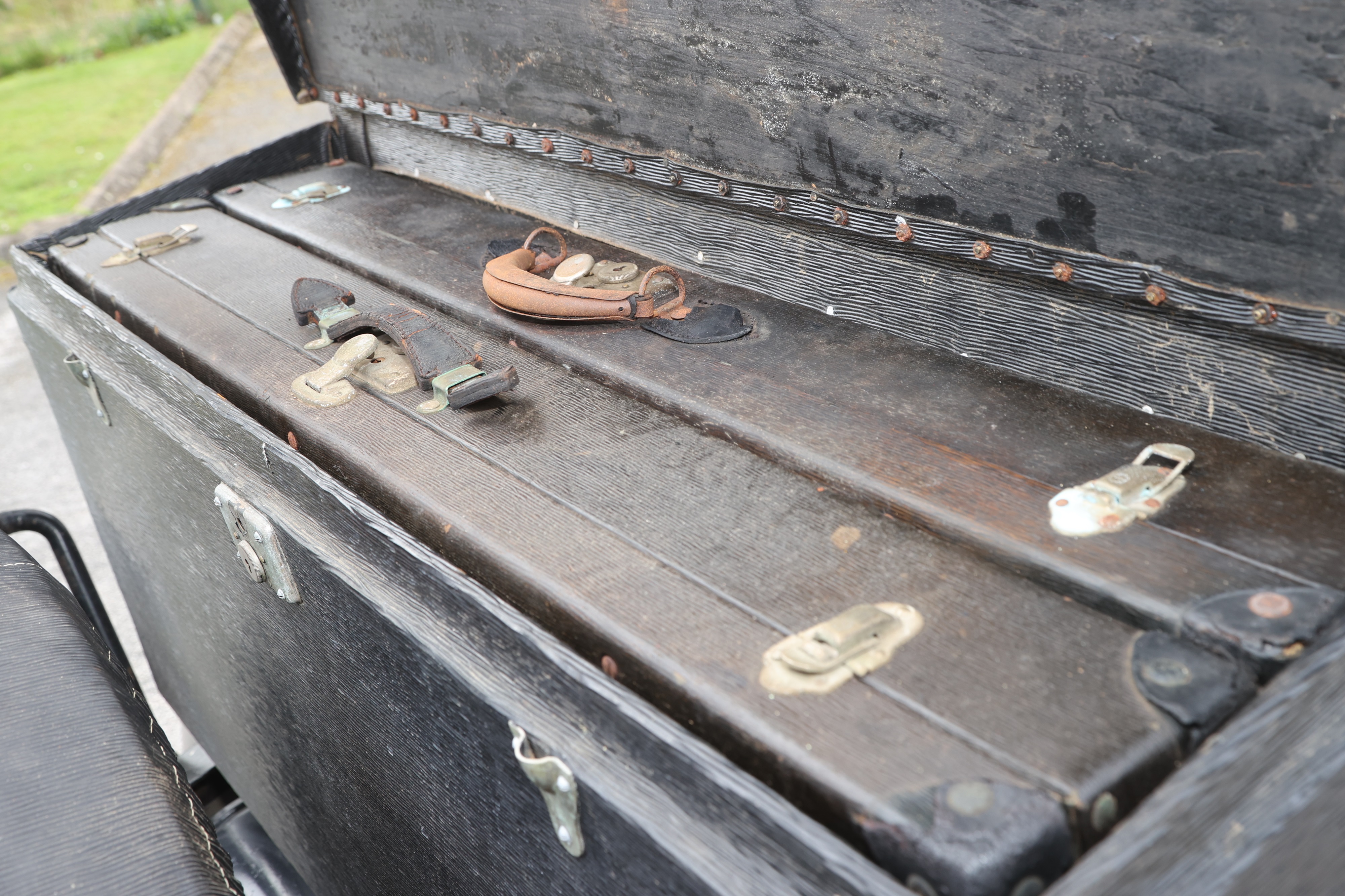Lot 122 - 1927 Lincoln Model L Limousine