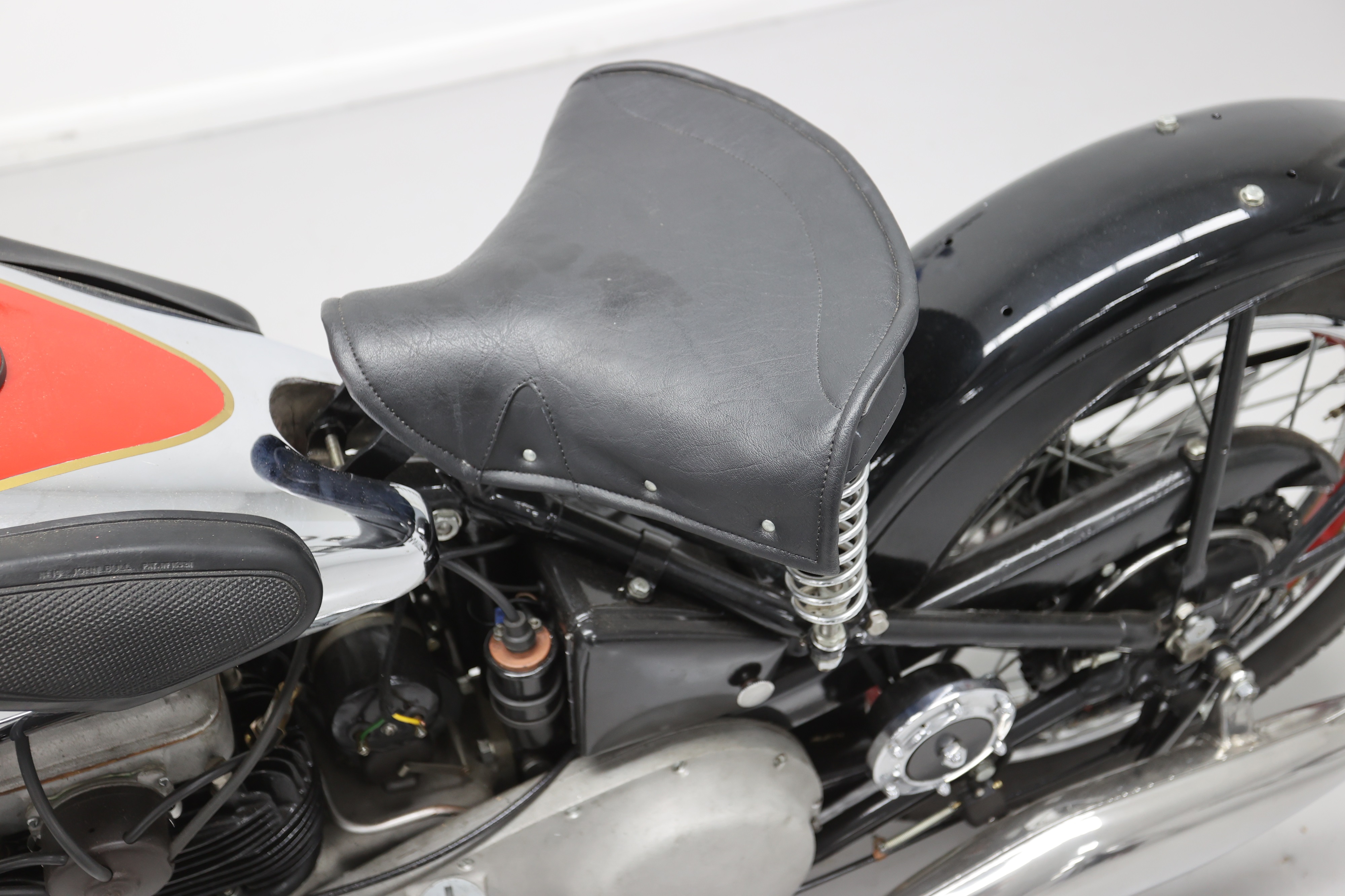 Lot 10 - 1932 Ariel Square Four