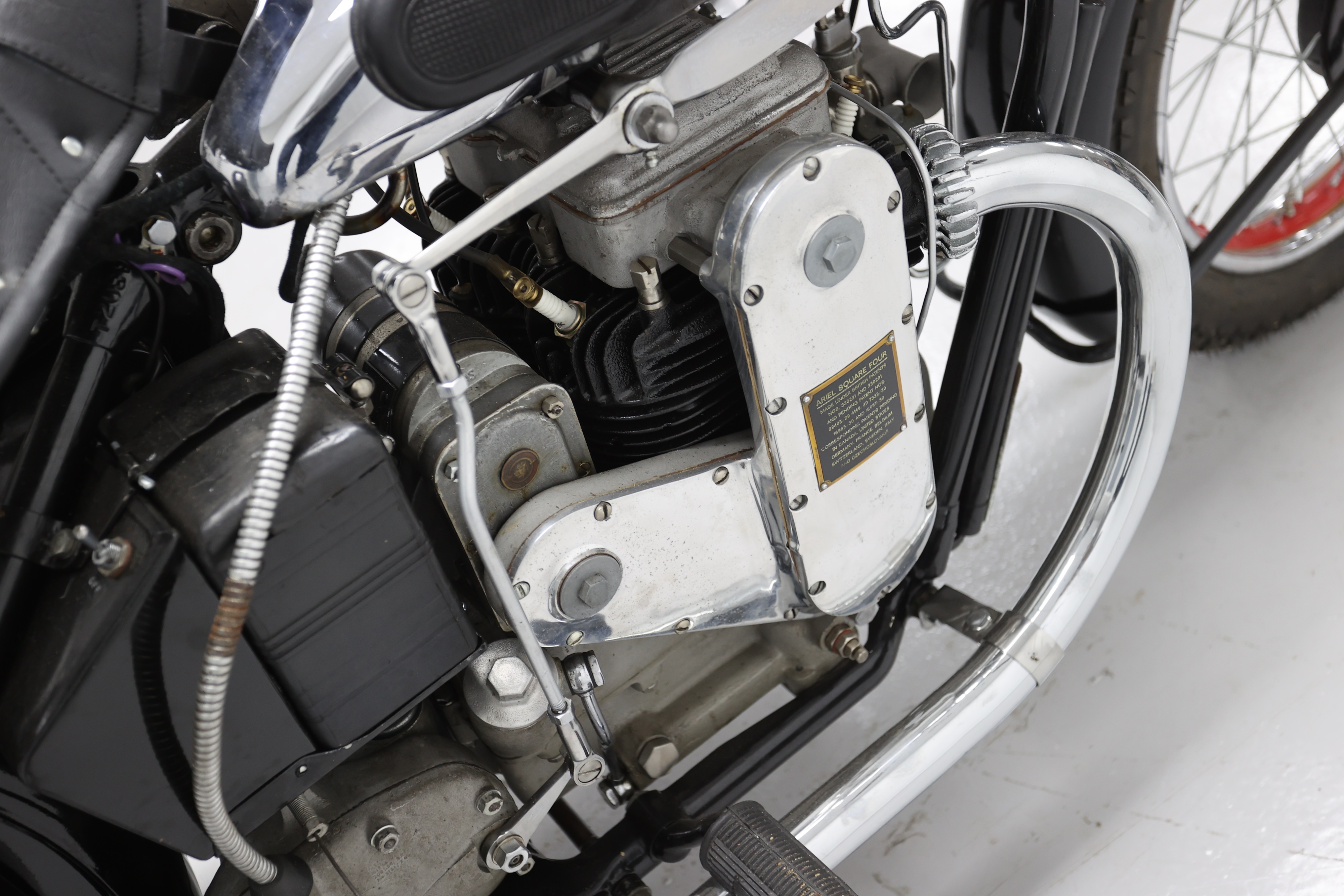 Lot 10 - 1932 Ariel Square Four