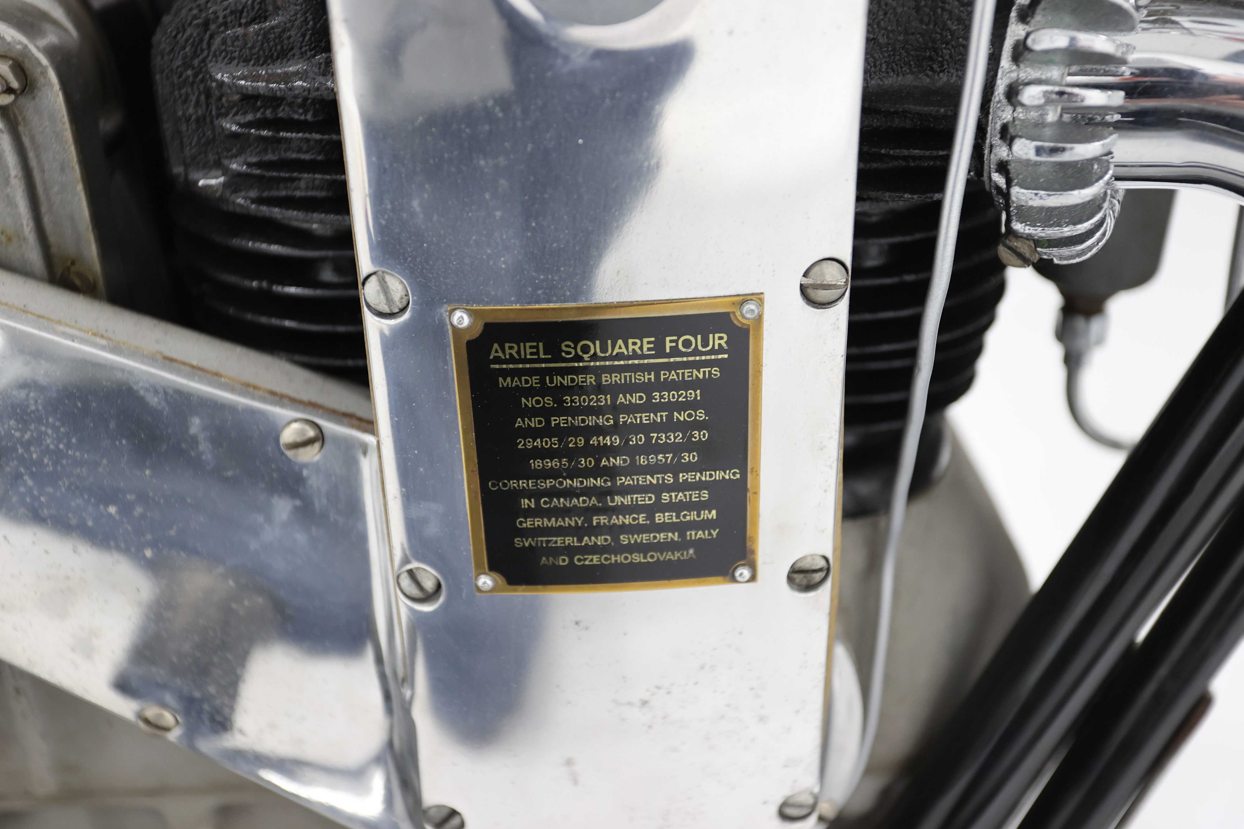 Lot 10 - 1932 Ariel Square Four