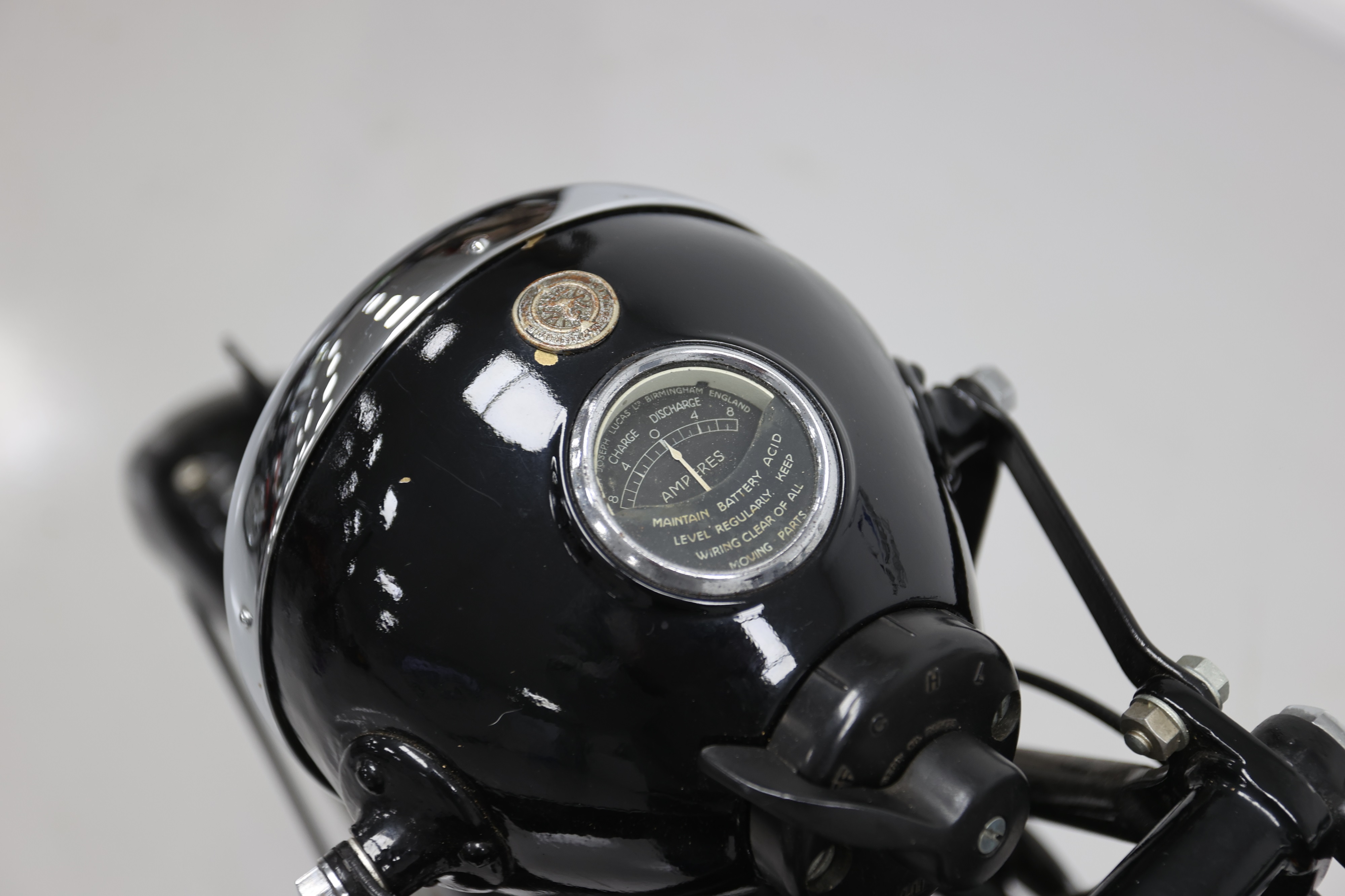 Lot 10 - 1932 Ariel Square Four