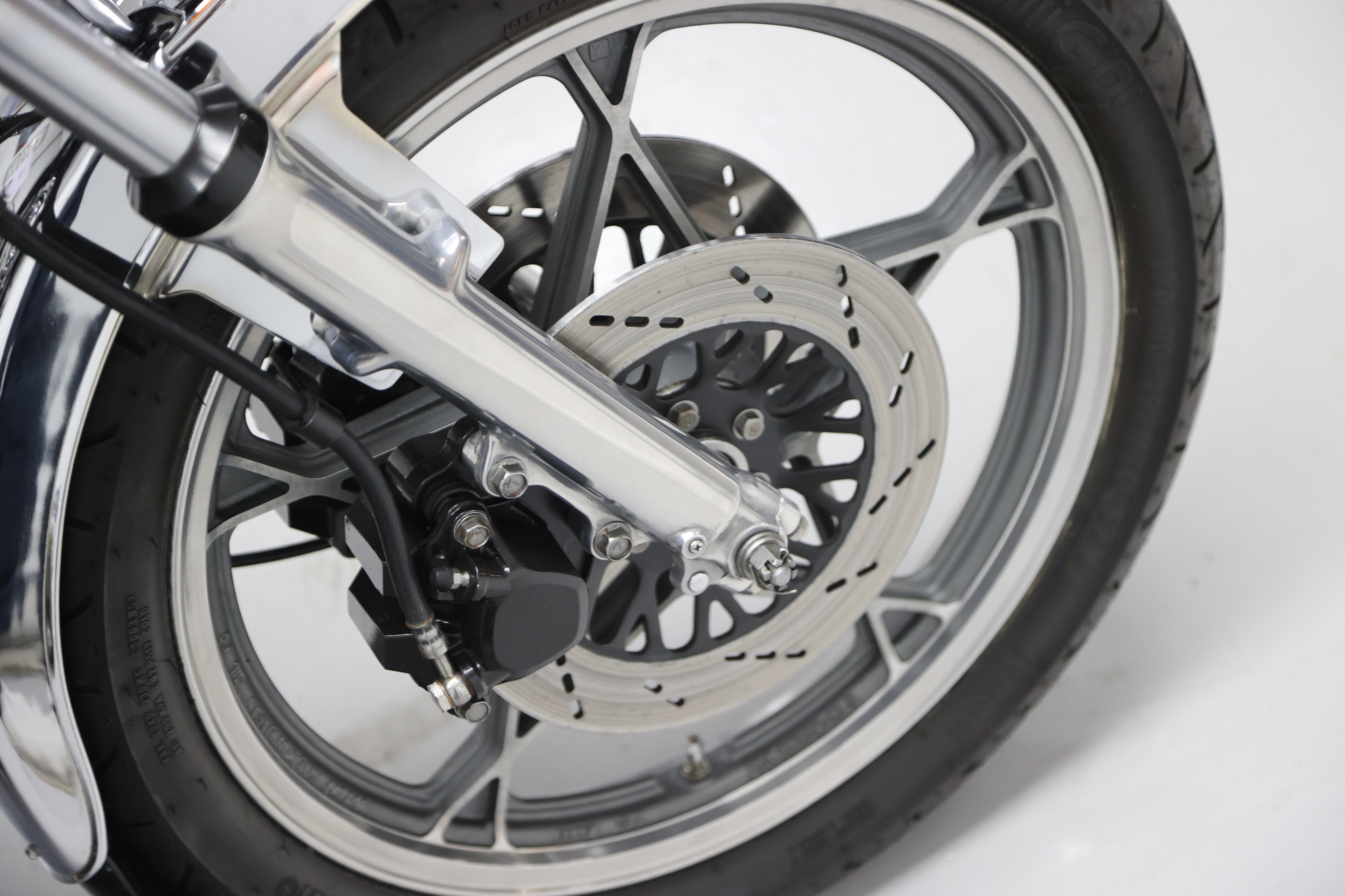 Lot 18 - 1989 Suzuki GS1000G