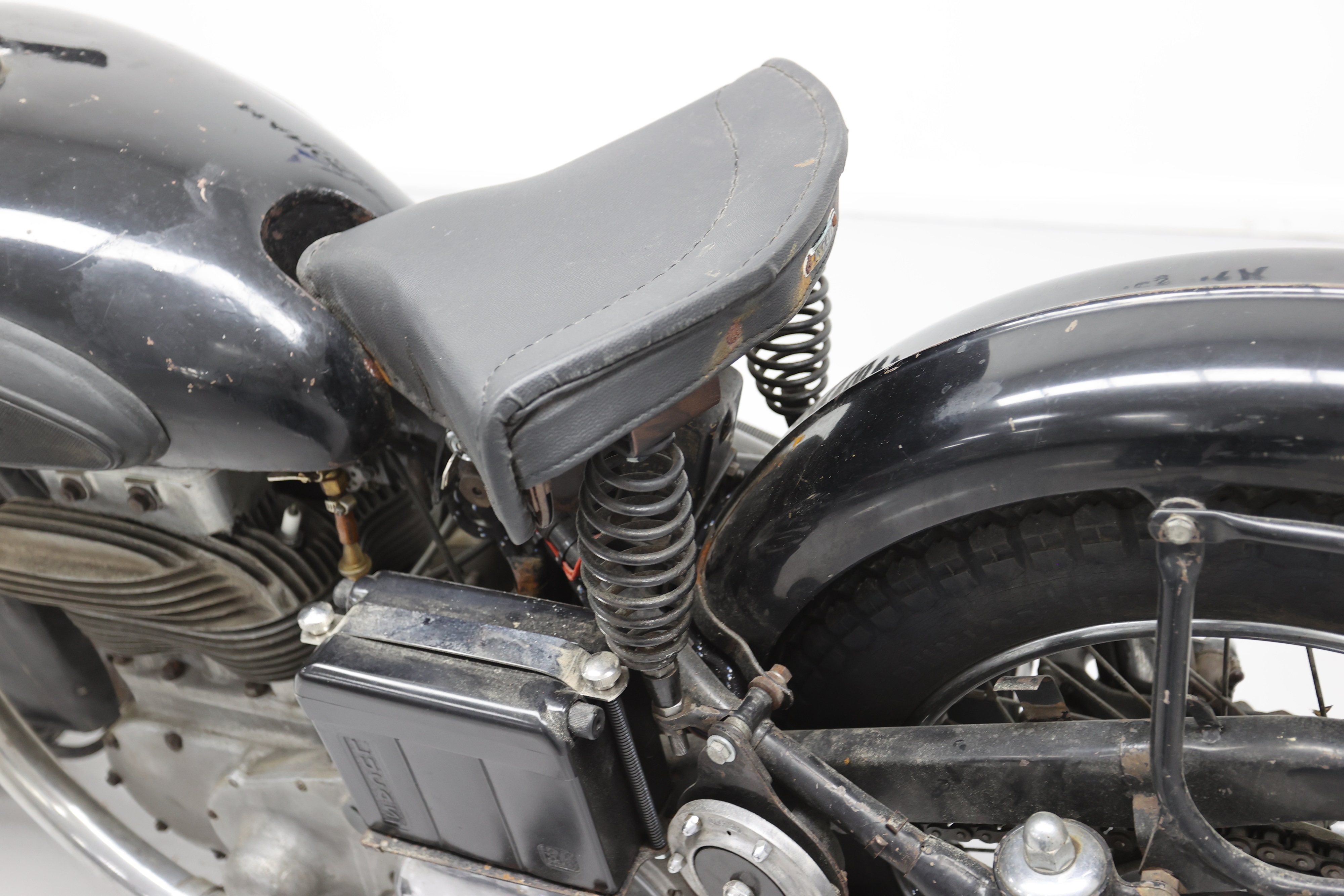 Lot 11 - 1953 Ariel Square Four