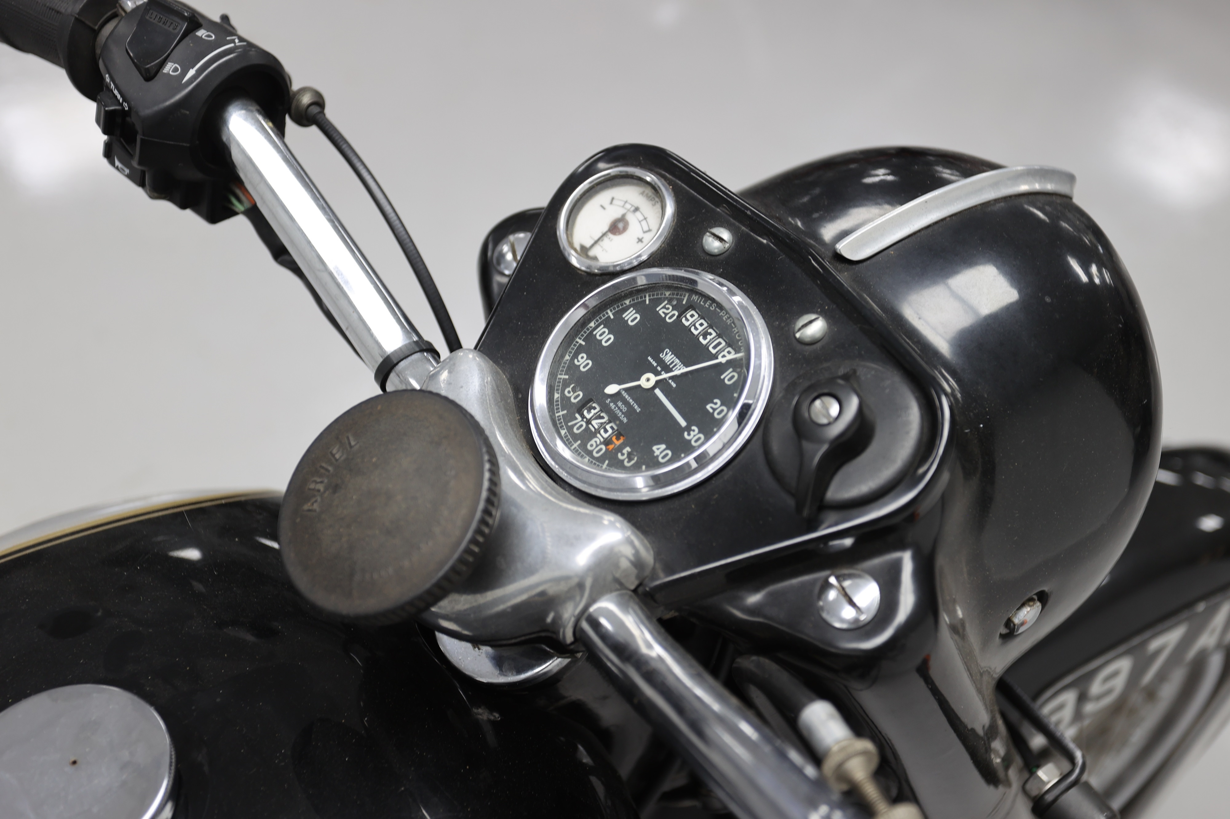 Lot 14 - 1957 Ariel Square Four