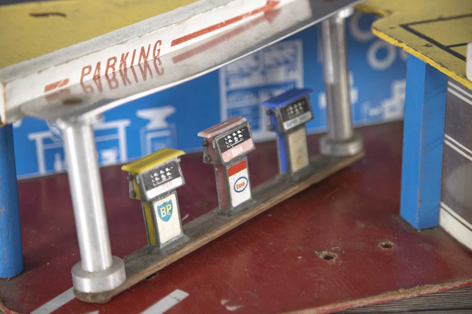 Lot 10 - Toy Model Garage