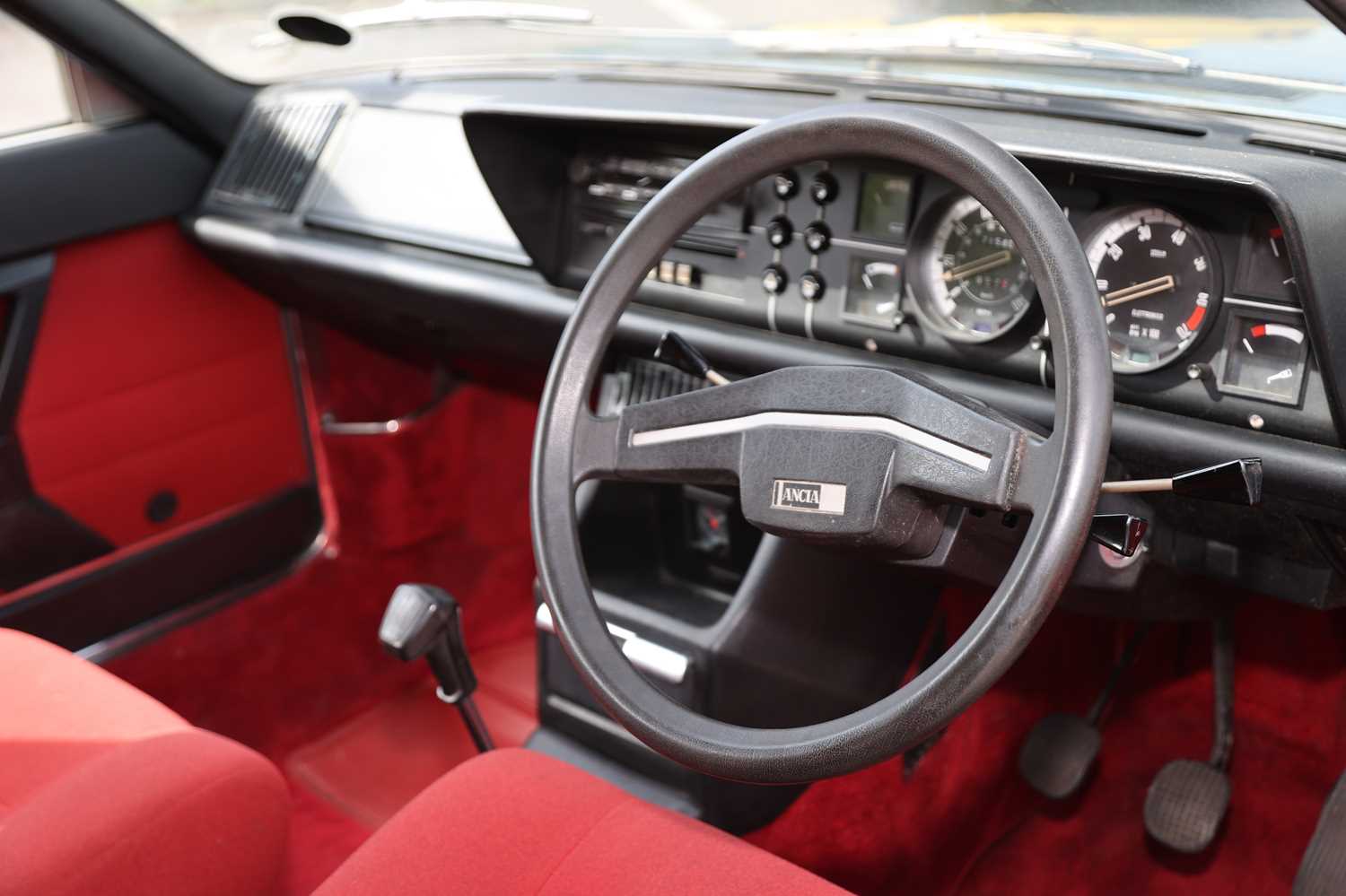 Lot 171 - 1979 Lancia Gamma Berlina 2500