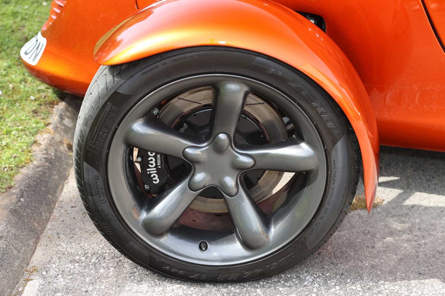 Lot 200 - 2000 Plymouth Prowler