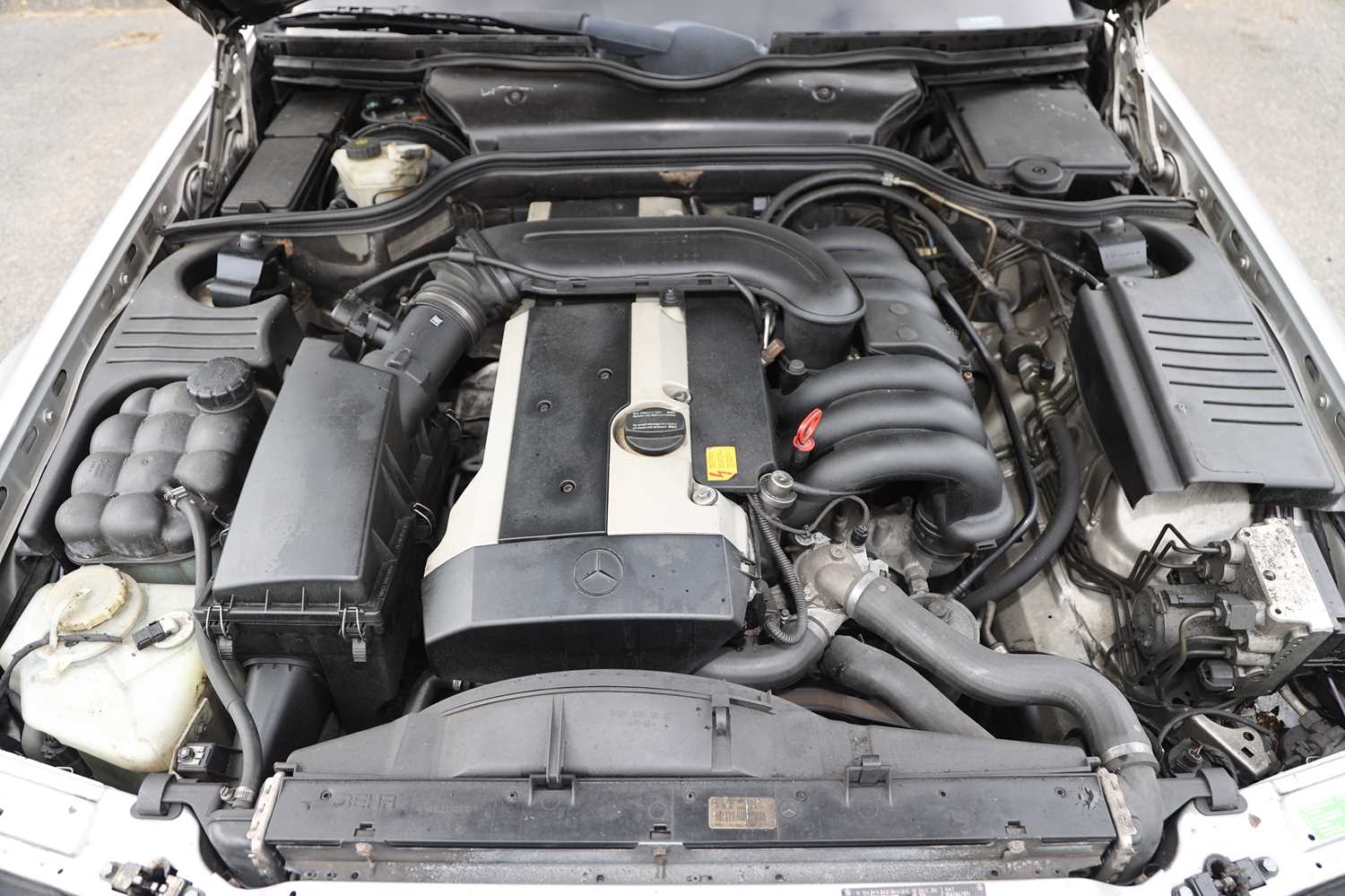 Lot 107 - 1998 Mercedes-Benz SL 320