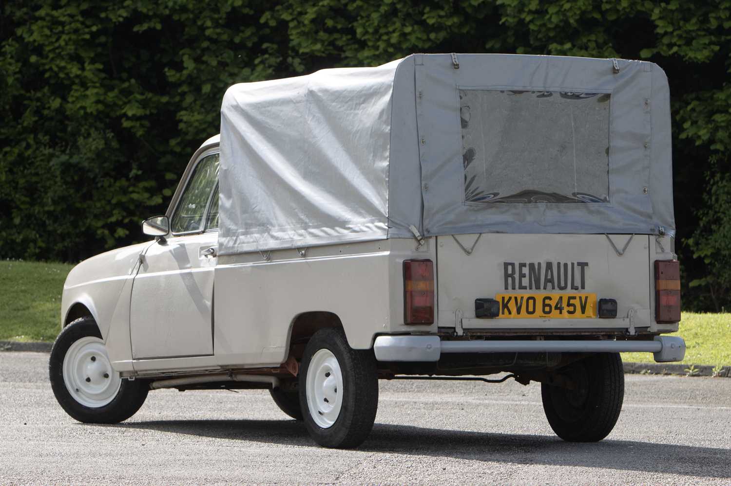 Lot 204 - 1979 Renault 4 Pickup
